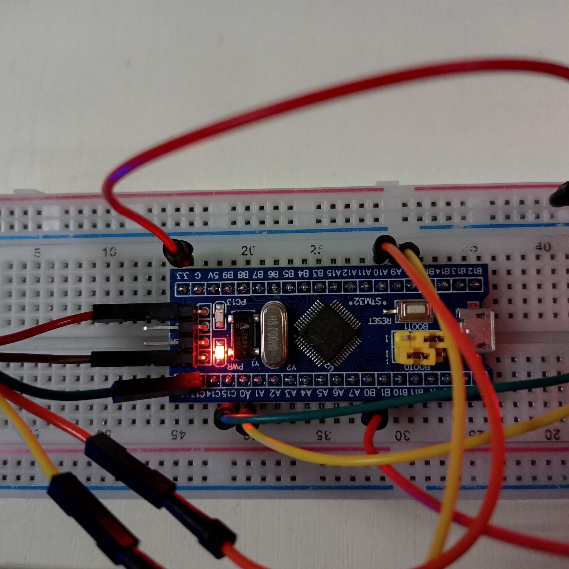 STM32F103C8T6之用寄存器点亮LED流水灯_stm32f103c8t6 设置上拉寄存器-CSDN博客
