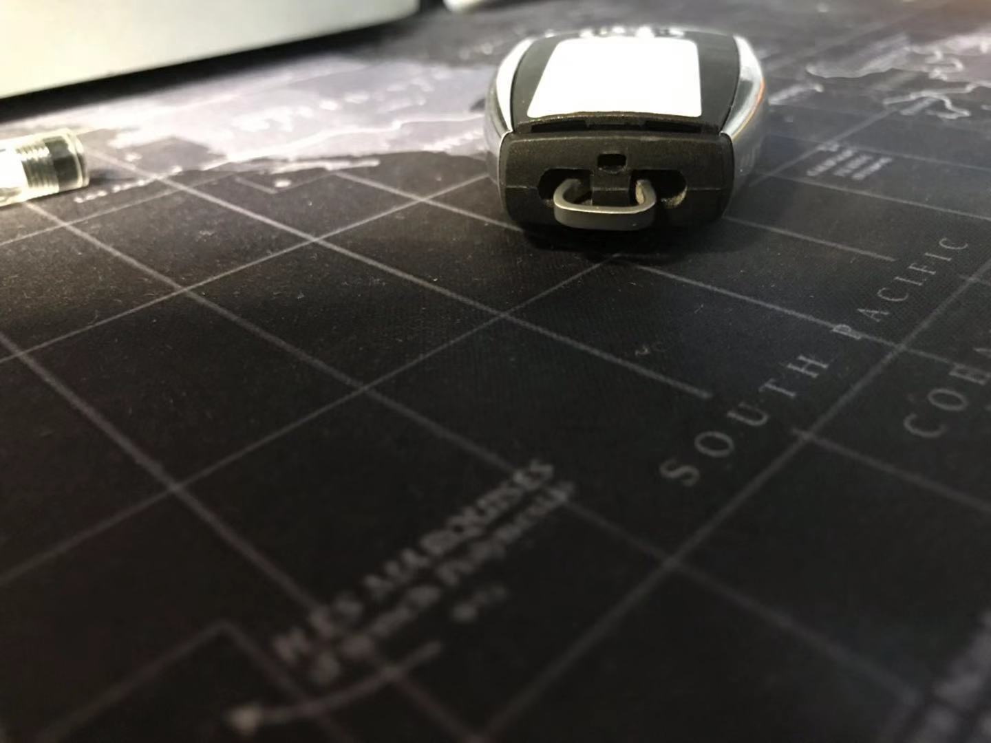 北汽EU260车钥匙换电池 - 图文教程_eu260钥匙电池更换-CSDN博客