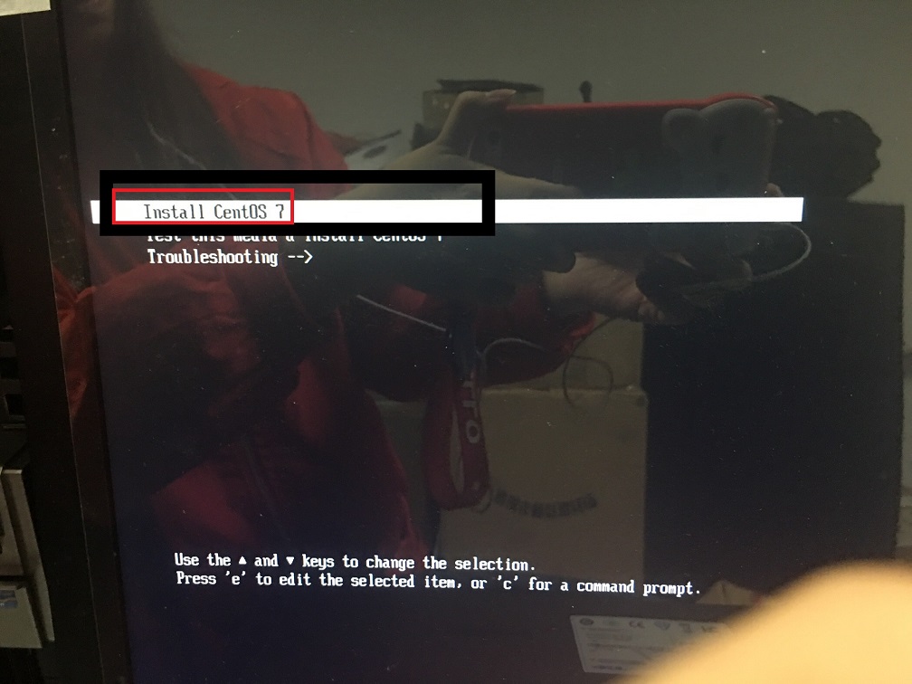 服务器上用U盘安装Linux系统详细步骤_generic usb boot_雨中深巷的油纸伞的博客-CSDN博客