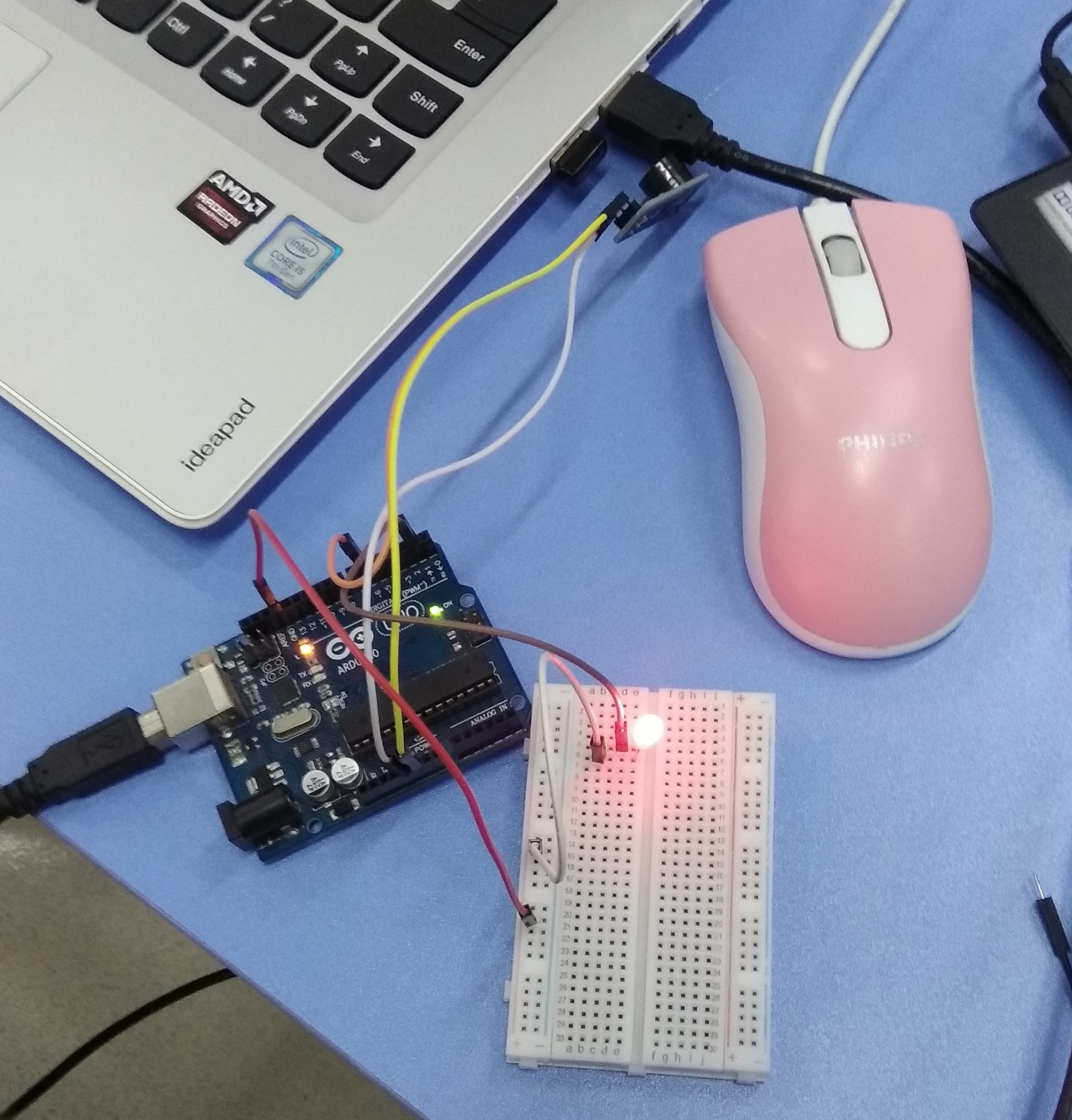 Arduino Led灯随着蜂鸣器音乐闪烁 Arduino音乐节奏灯附加代码 Csdn博客