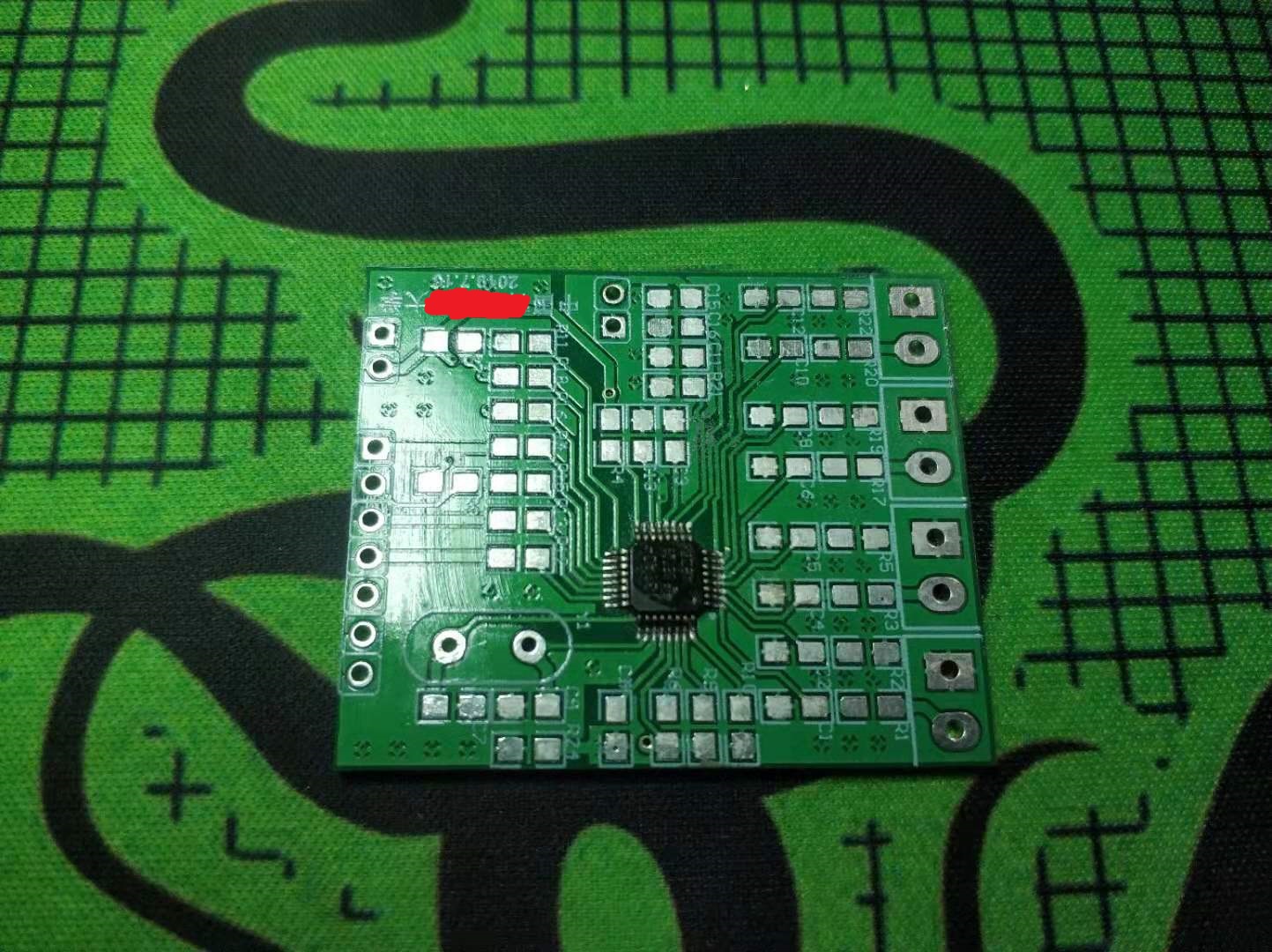 AD19——实验室焊接QFP（pitch=0.5mm）的方法(SMT钢网+热风枪=良品率100%）_qfp焊接方法-CSDN博客