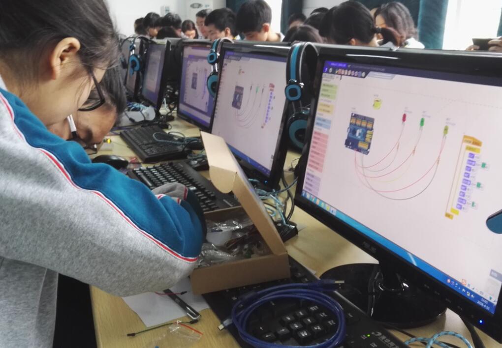 linkboy十周年：一门国产编程语言背后的故事_linkboy实例-CSDN博客