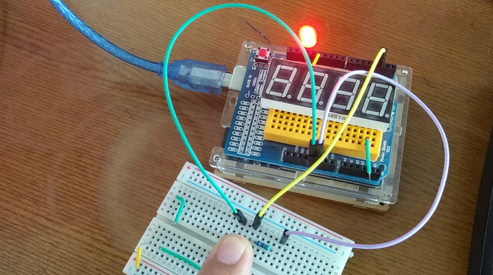 使用arduino做一个简单的按键控制led项目，说一下硬件项目需要注意的若干事arduion 按钮控制 硬件运行 Csdn博客