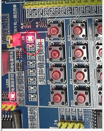 89C52单片机 点亮第一个 led，流水灯的实现_实现:用at89c52的p2.7管脚点亮一个led。要求:使用proteus和keil实现。-CSDN博客