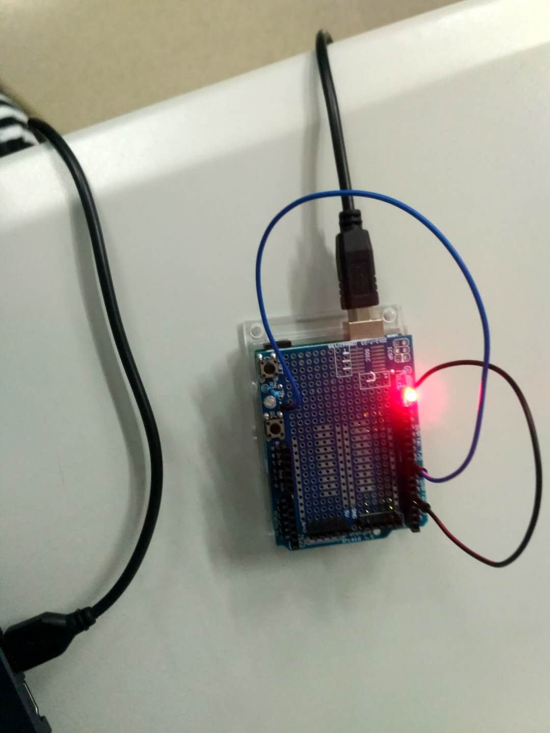 Mixly按键控制LED灯_mixly程序左转左灯亮_xmxrong的博客-CSDN博客