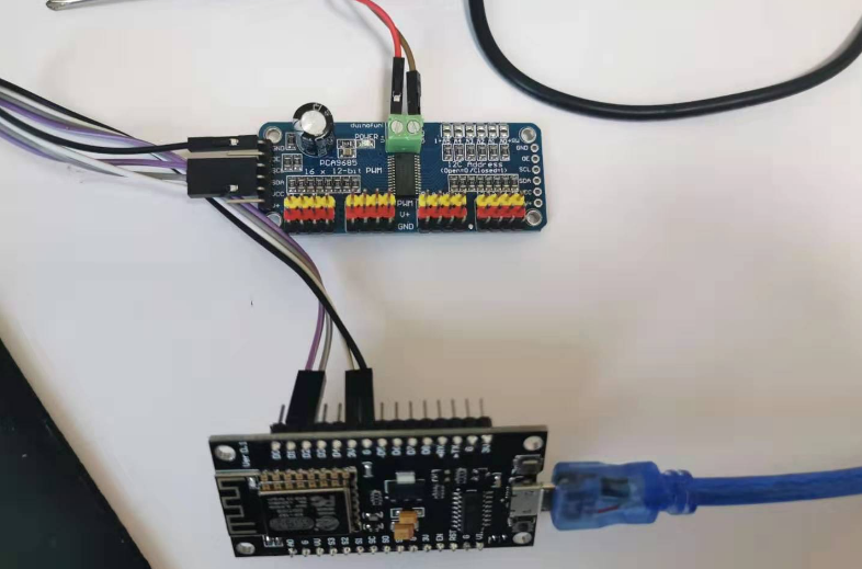 arduino（3）：使用ESP8266的 I2C接口，加上PCA9685 芯片控制舵机进行旋转_8266迷你pca9685-CSDN博客