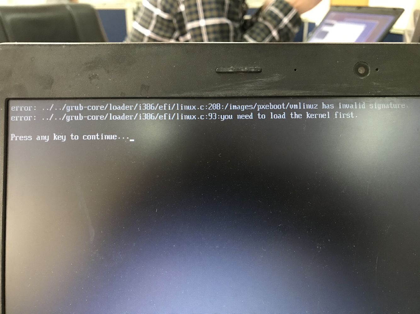 U盘安装 linux系统 redhat8.2 报错 “has invalid signature , you need to load the kernel first”-CSDN博客