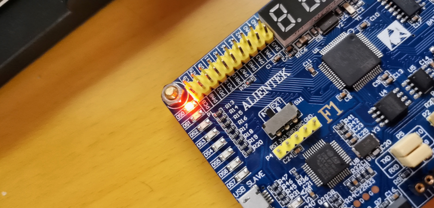 CubeMX配合PlatformIO/MDK开发STM32，点亮LED灯_platformio pid_flk_E的博客-CSDN博客