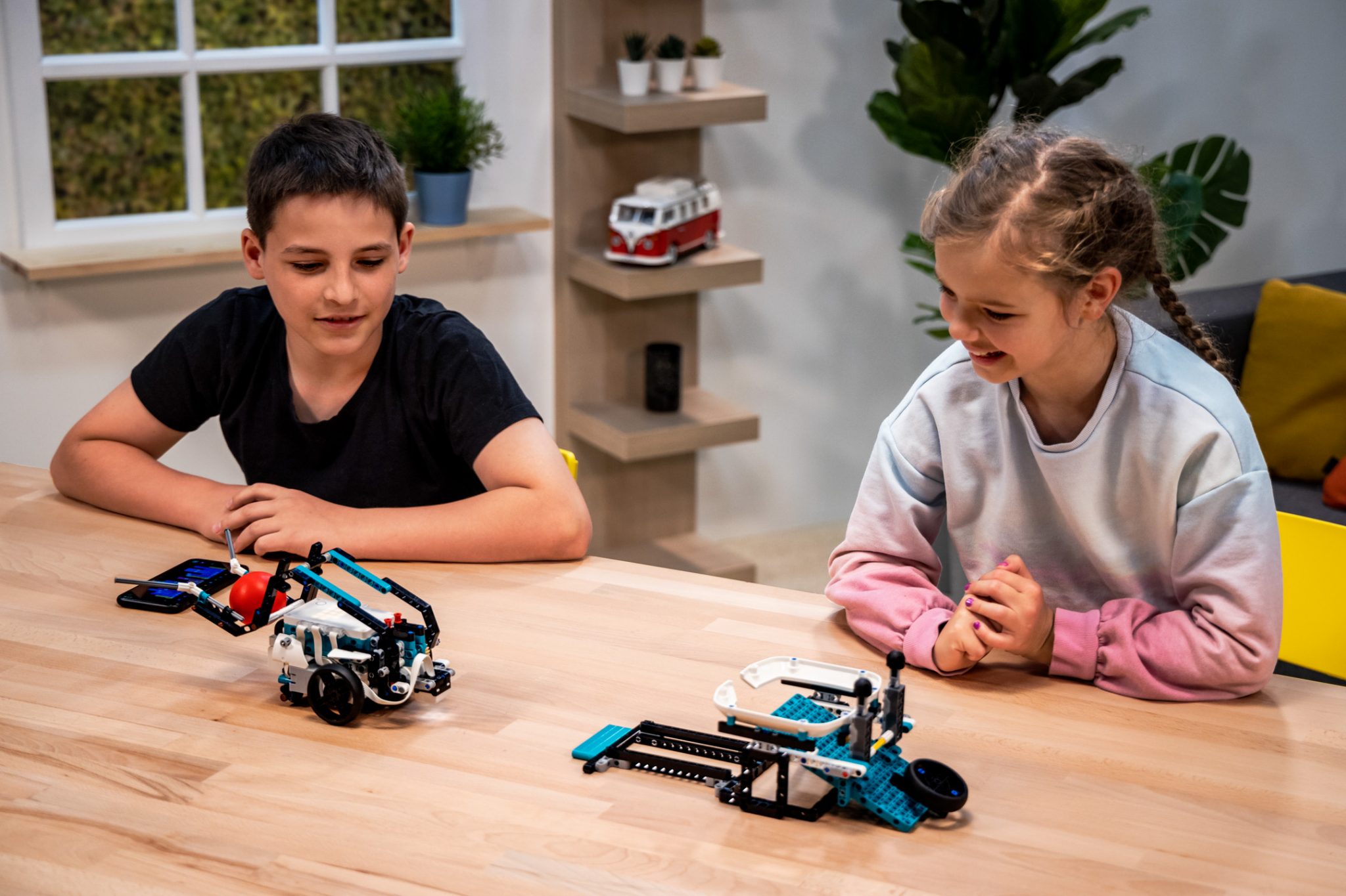 乐高发布Mindstorms EV3 的后继产品即 lego 51515 Robot Inventor-CSDN博客