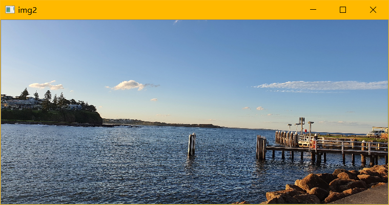 opencv-python——将单一的图片背景颜色换成其他照片并实现照片融合_python抠出来的人放到其他图像中-CSDN博客