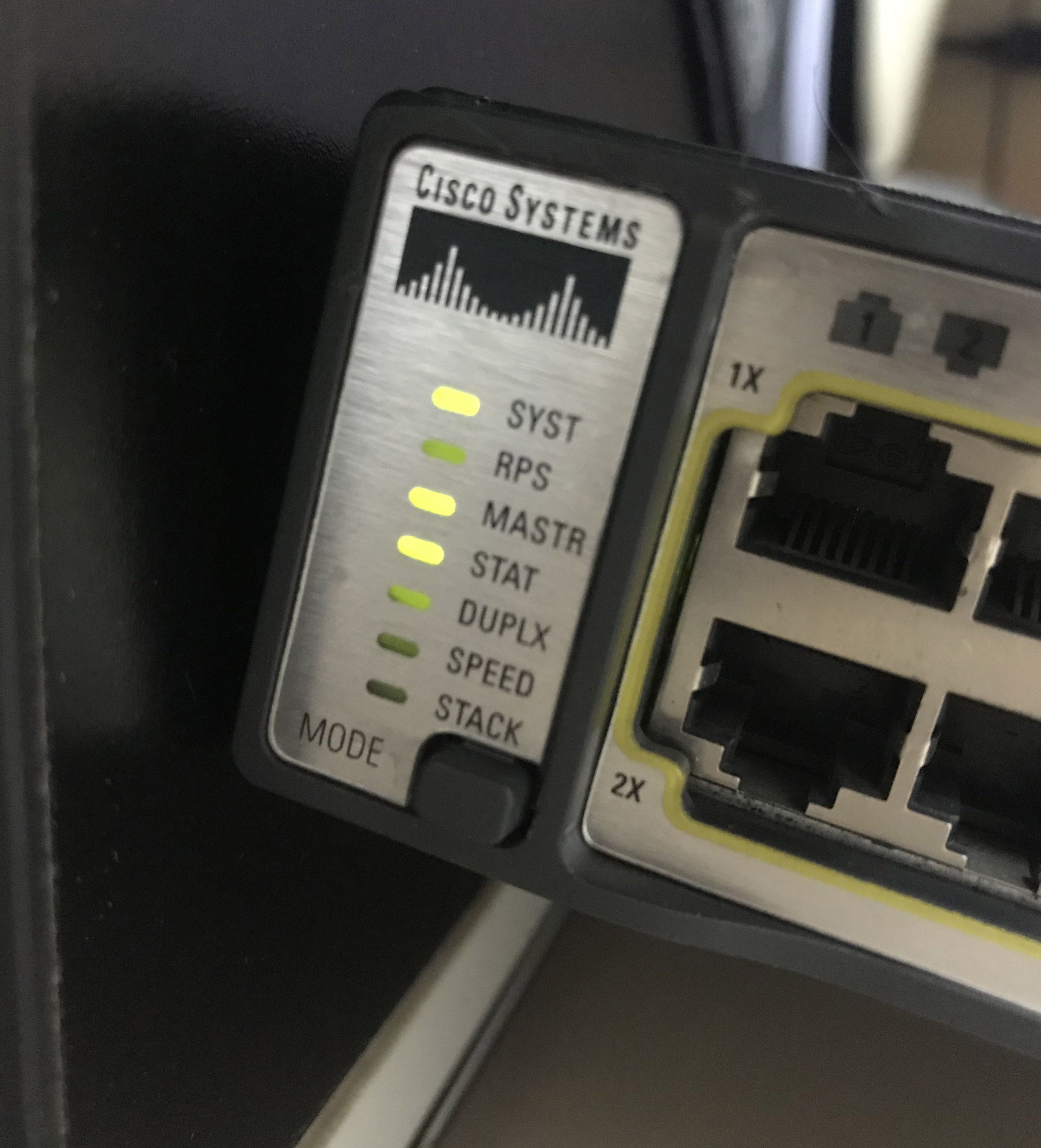 Cisco设备如何通过console口连接计算机并对设备进行配置_cisco 最新console口-CSDN博客