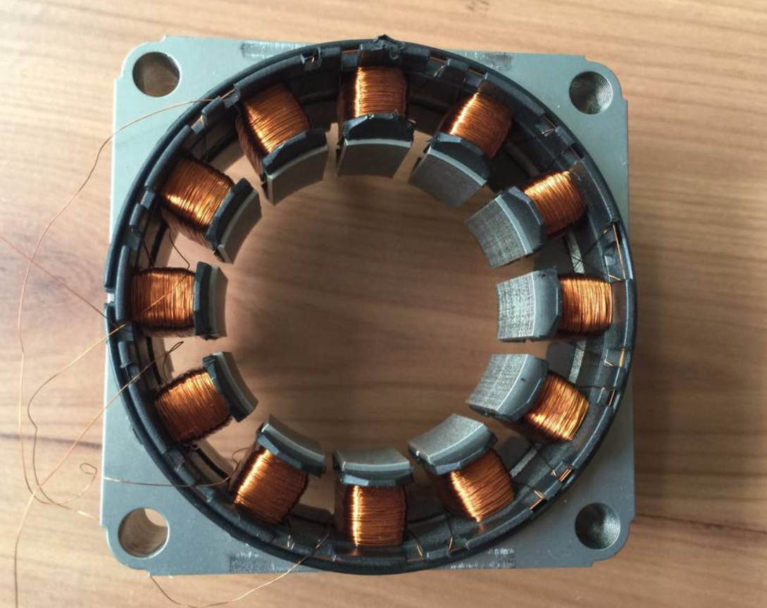 直流无刷电机(BLDC) 永磁同步电机(PMSM) 三相异步电动机（ACIM） 结构上的差异_三相异步和pmsm区别-CSDN博客