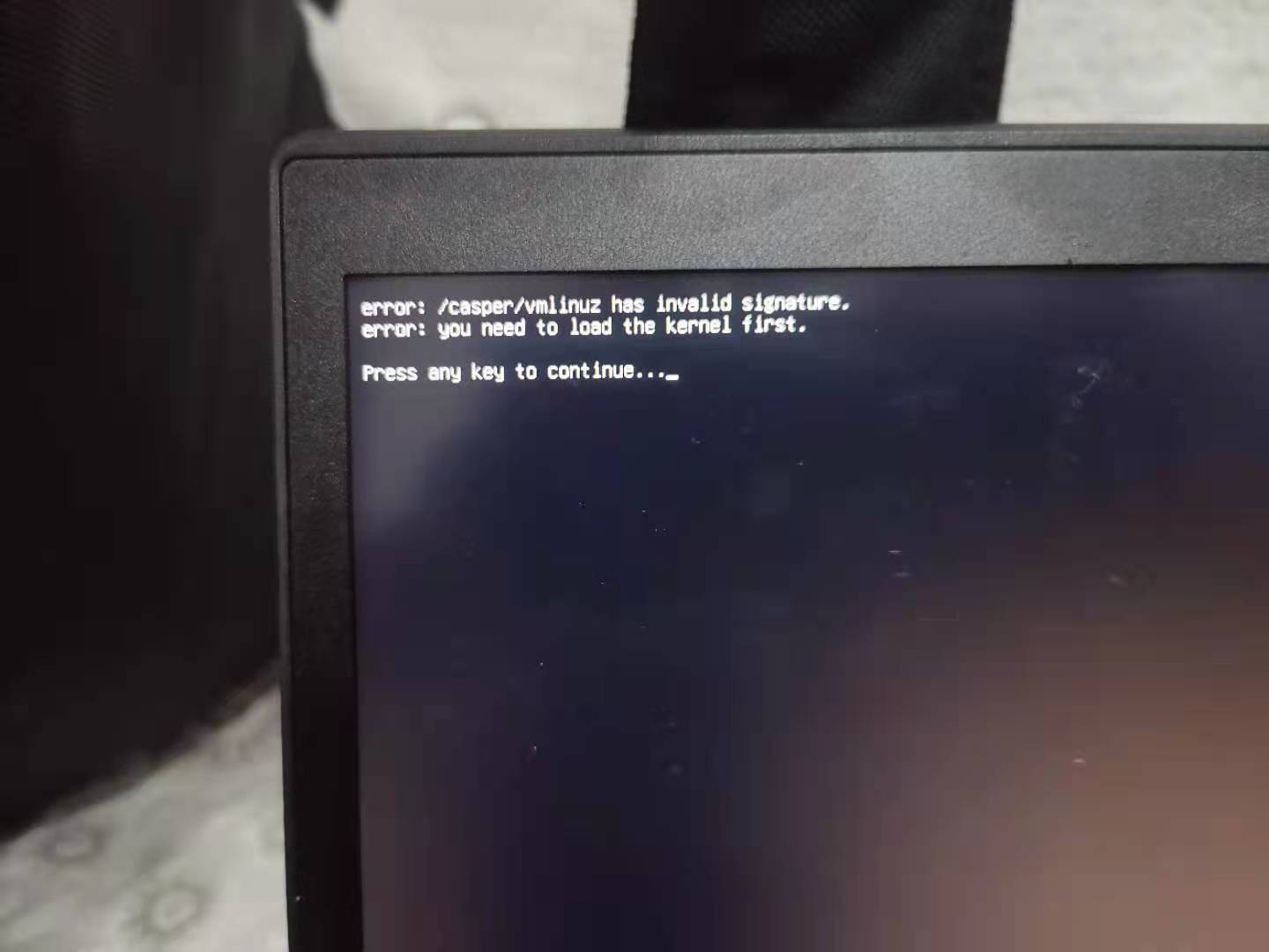 TInkPadT490s+单硬盘 Ubutun+Win10双系统安装问题总结_安装双系统时,提示you need to load the ...
