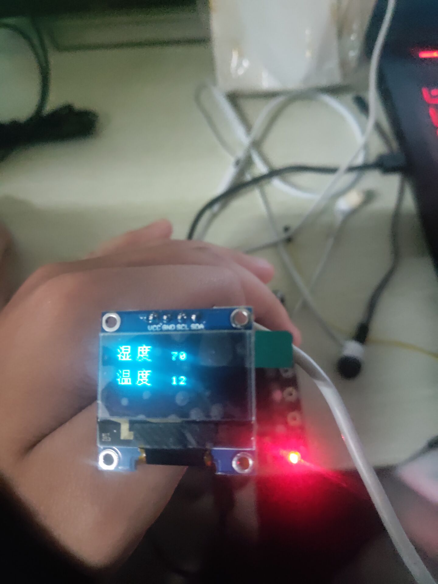 基于SPI/IIC接口的OLED数据显示_oledshowstring函数怎么用_TR丶WT的博客-CSDN博客