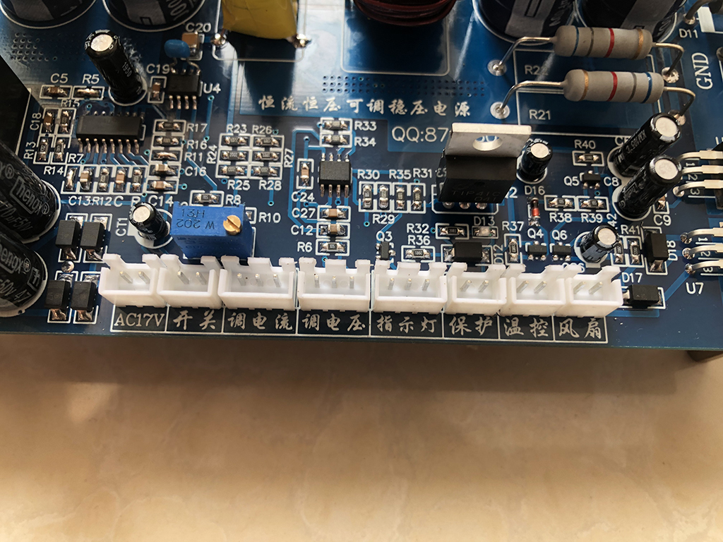 TL494制作0-60V/0-20A/BUCK恒流恒压可调稳压电源/效率大于95%_tl494频率占空比可调电路图-CSDN博客