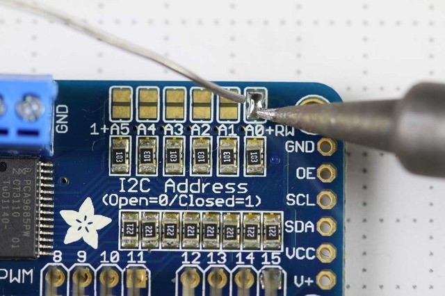 PCA9685 多舵机控制器的编程-CSDN博客