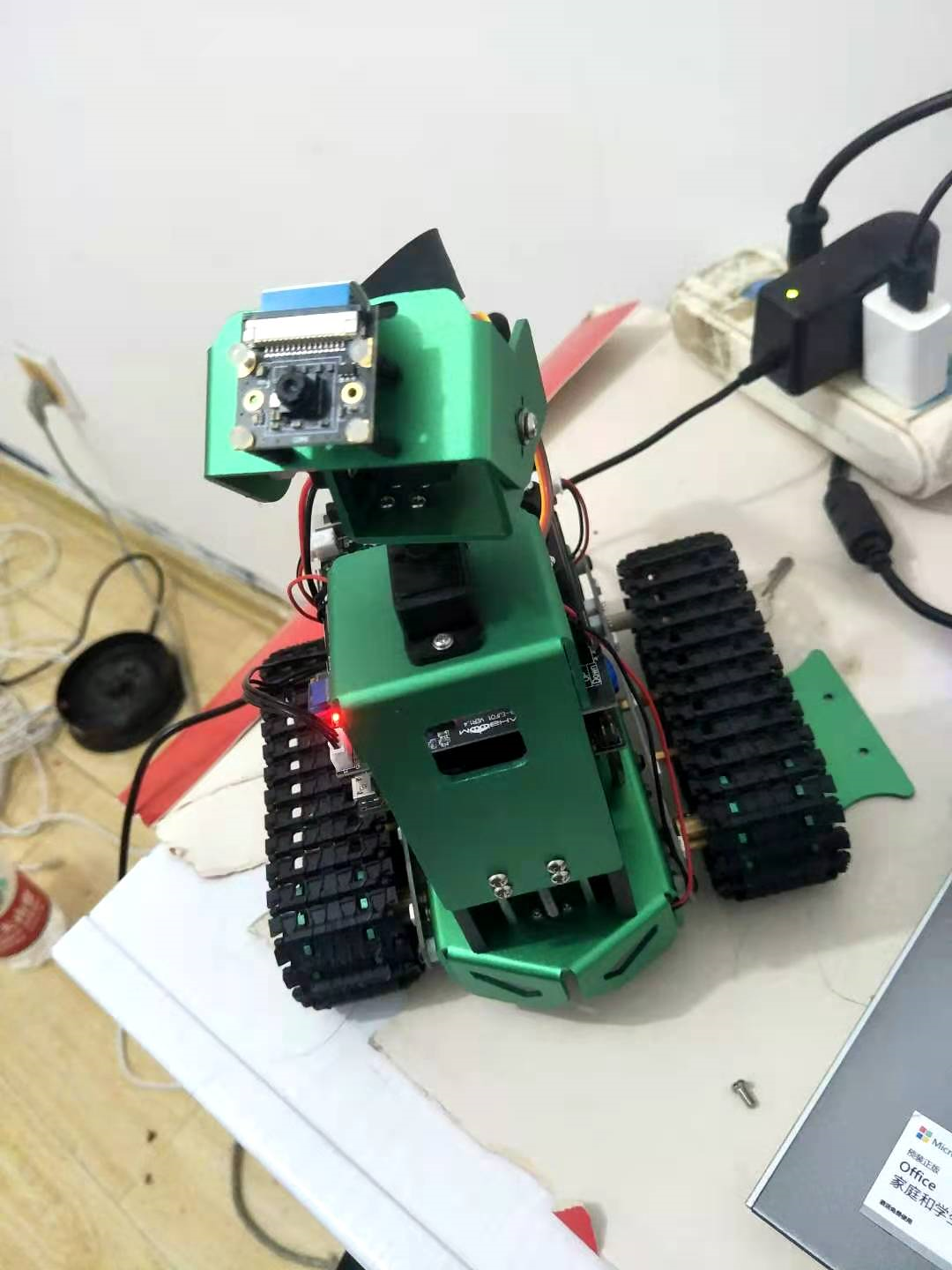 15、JetBot进行目标跟踪及人脸匹配跟踪_from jetbot import camera-CSDN博客