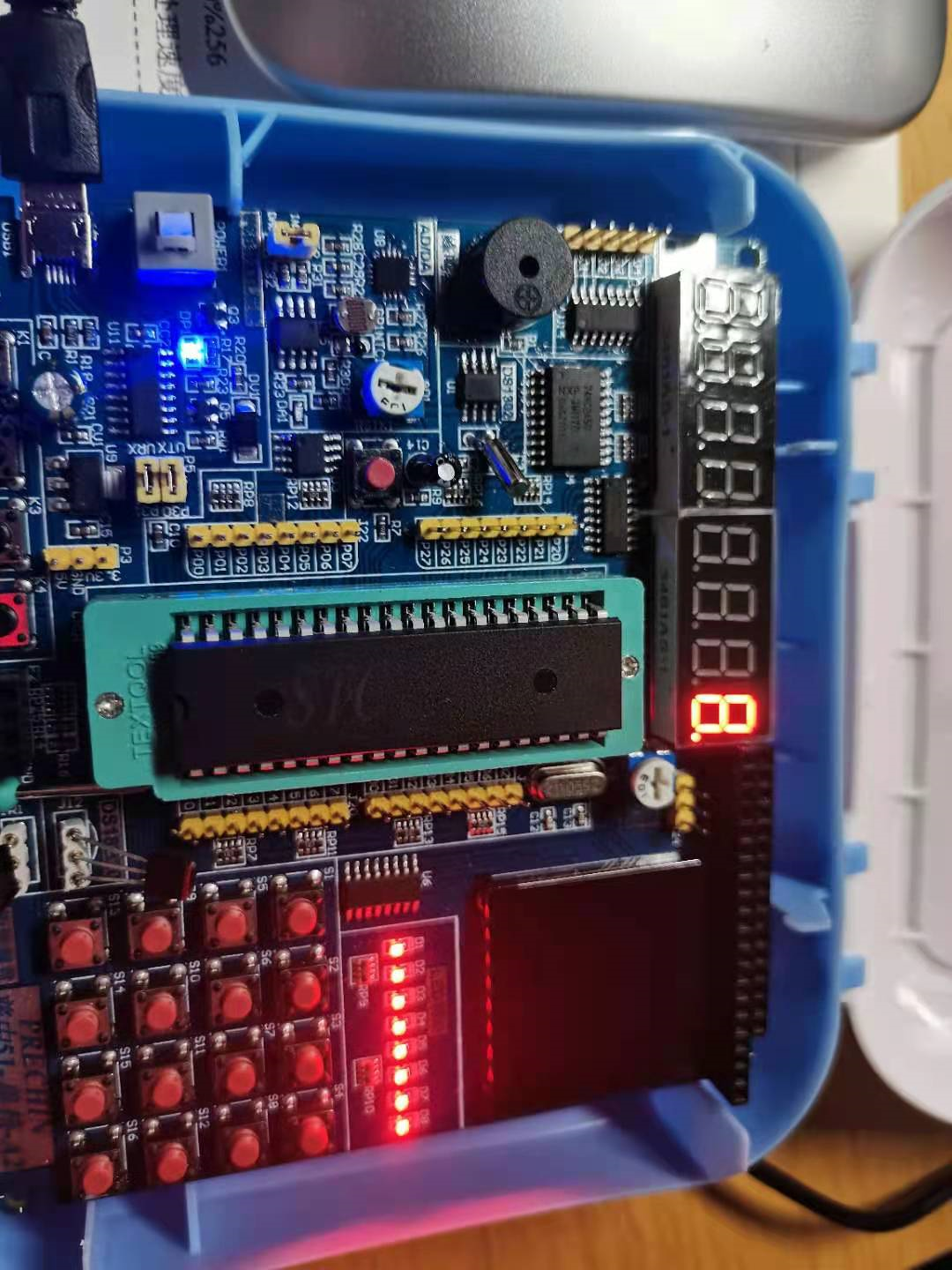 51单片机c语言——定时器控制led灯闪烁51单片机使用定时器实现led灯闪烁 Csdn博客 