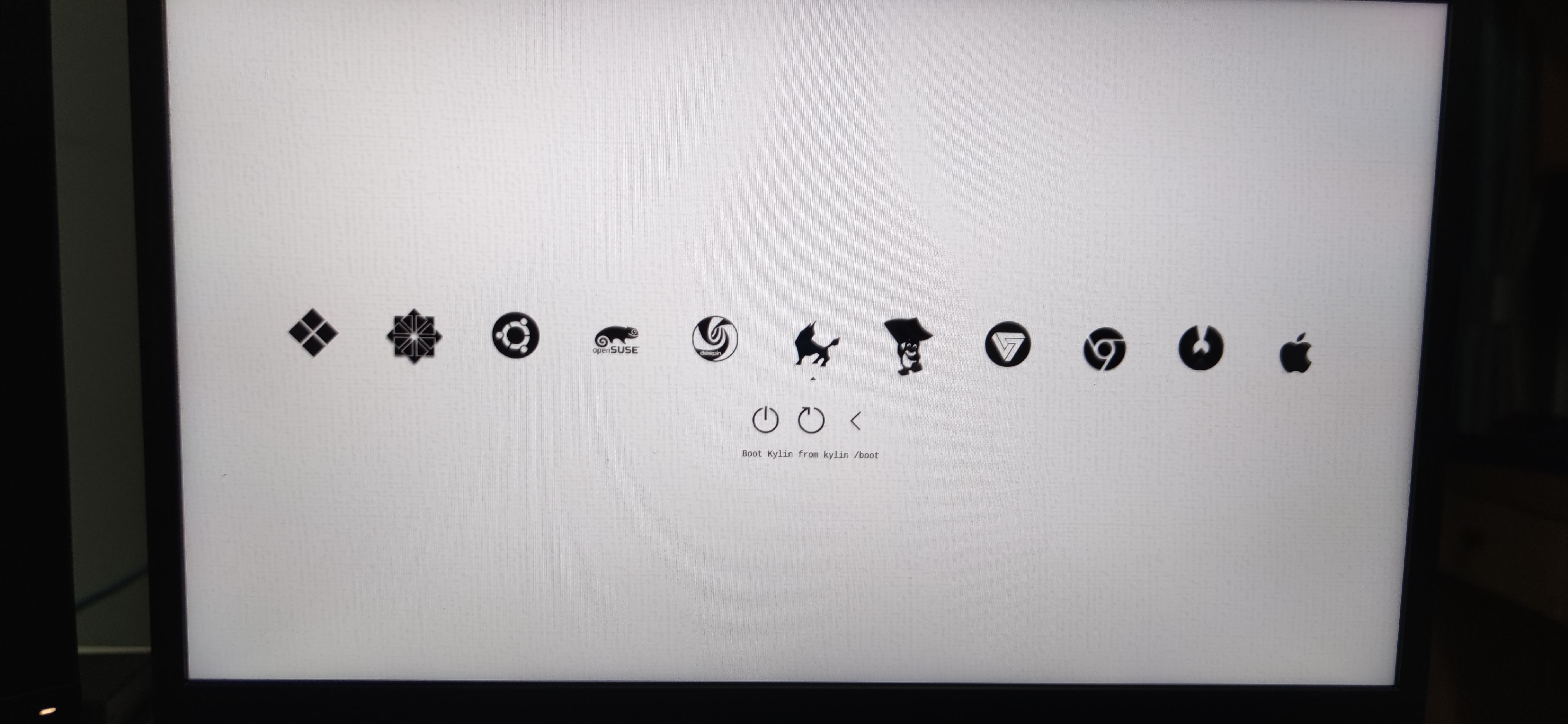 rEFInd引导Win10+Ubuntu+Deepin+macOS+Phoenix+Fyde+cent+openSUSE+Kylin+ChromeOS+RedFlag）时menuentry的 ...
