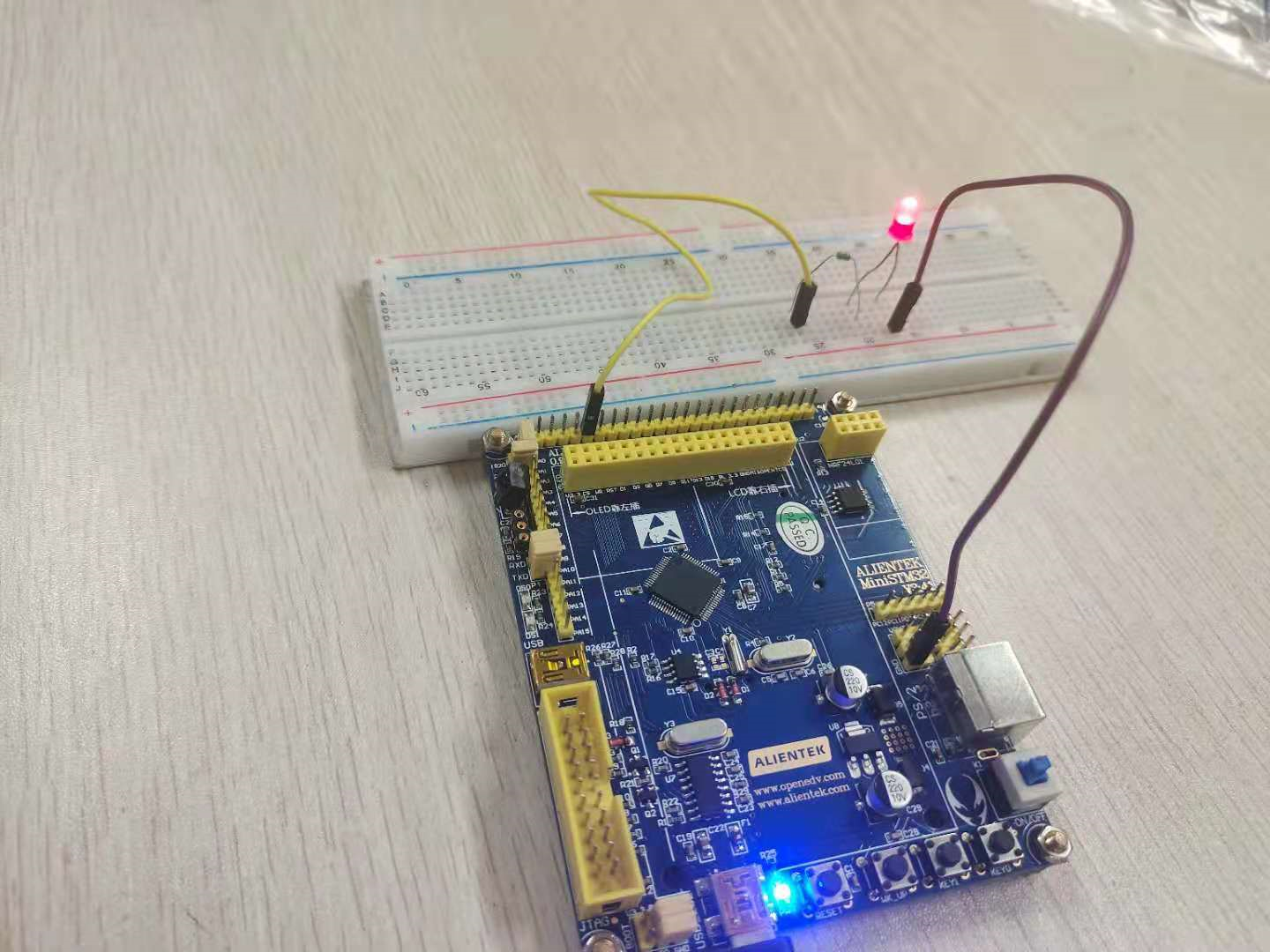 Stm32学习笔记之呼吸灯实验 Stm32呼吸灯电路图 Csdn博客