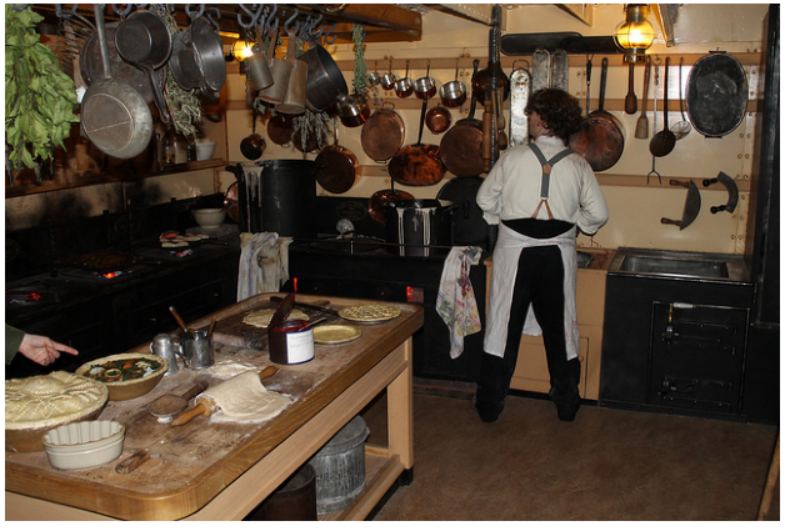 COCO数据集annotations解析以及可视化_coco annotation_ZitaoWang的博客-CSDN博客