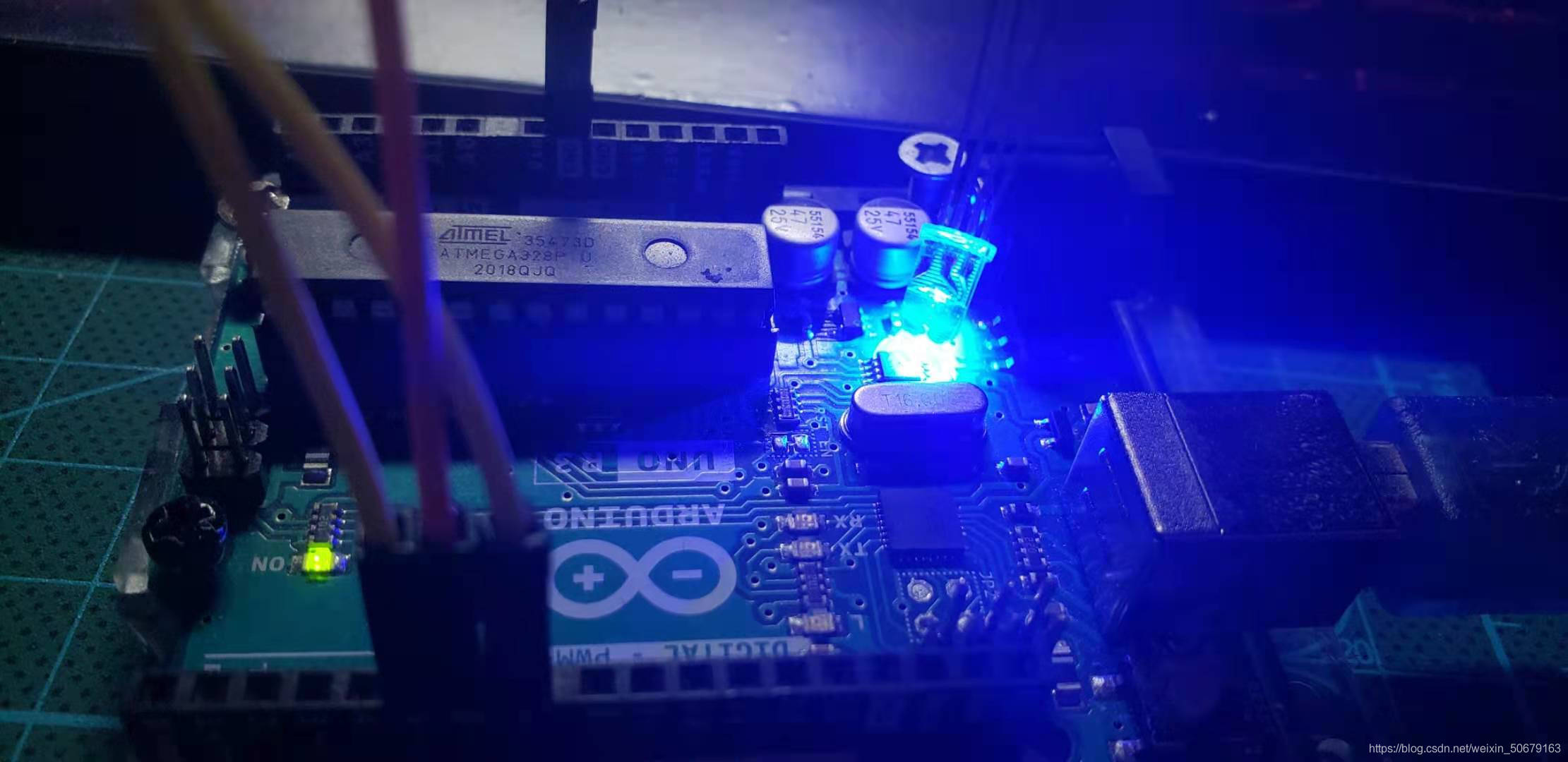 Arduino全彩LED跑马灯实验_arduino setcolor -85 255-CSDN博客