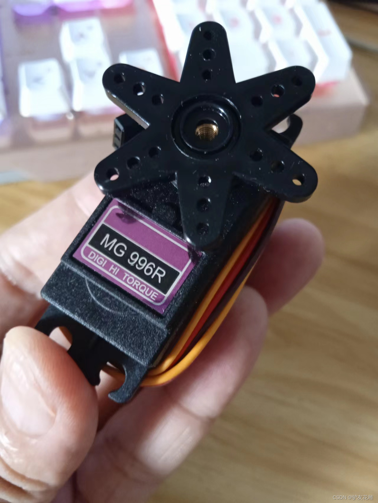 【雕爷学编程】Arduino动手做（169）---360°金属齿轮MG996R舵机_mg996r 360 arduino-CSDN博客