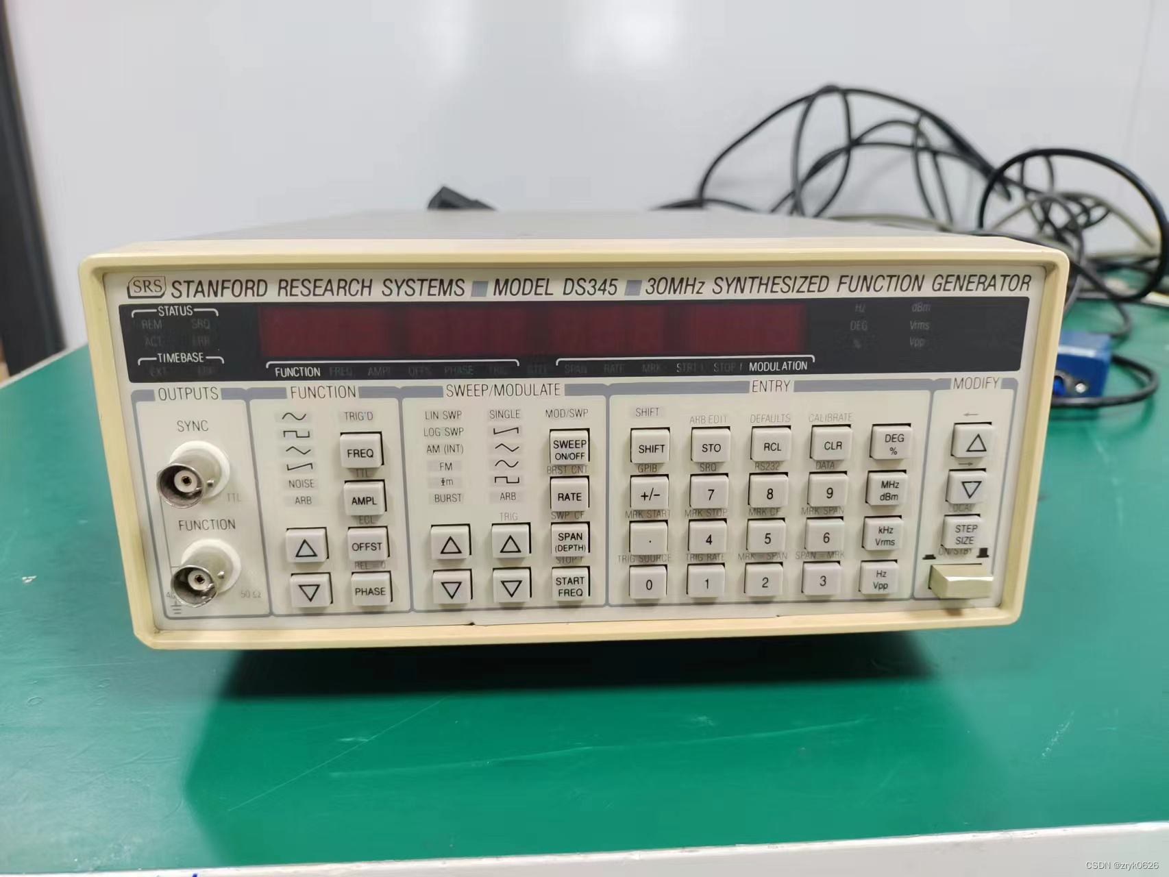 斯坦福STANFORD DS345函数发生器-CSDN博客
