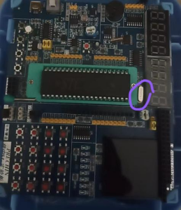 AutoLeaders控制组—51单片机学习笔记（LED控制、独立按键、数码管）_单片机红色按钮-CSDN博客