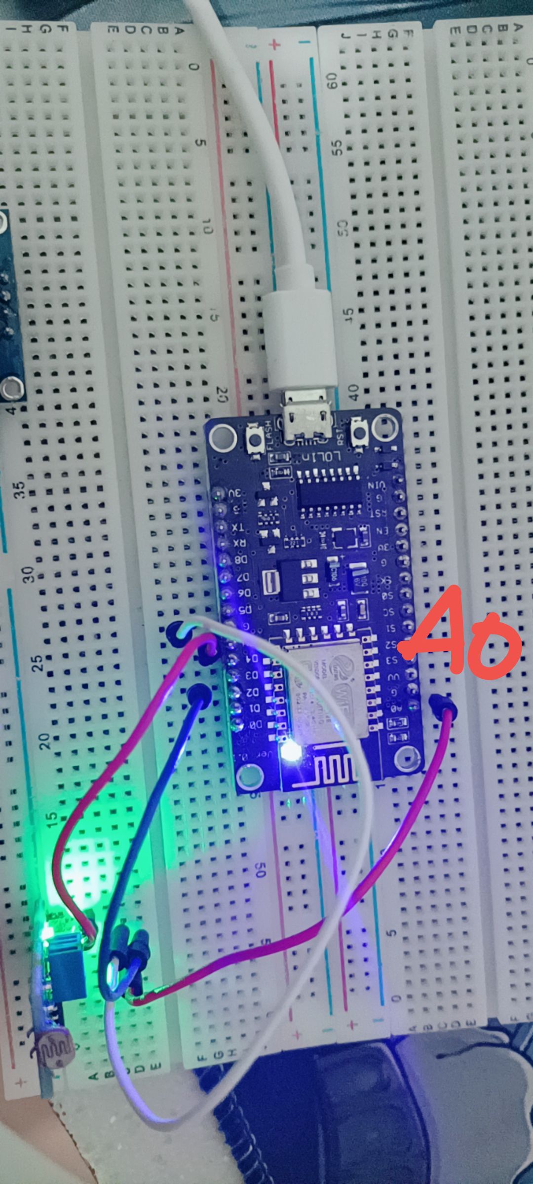 用esp8266nodemcu 光照传感器实现室内亮度变暗时esp8266自带led灯亮 （身边没有其他的led灯） Esp8266 光照度 Csdn博客