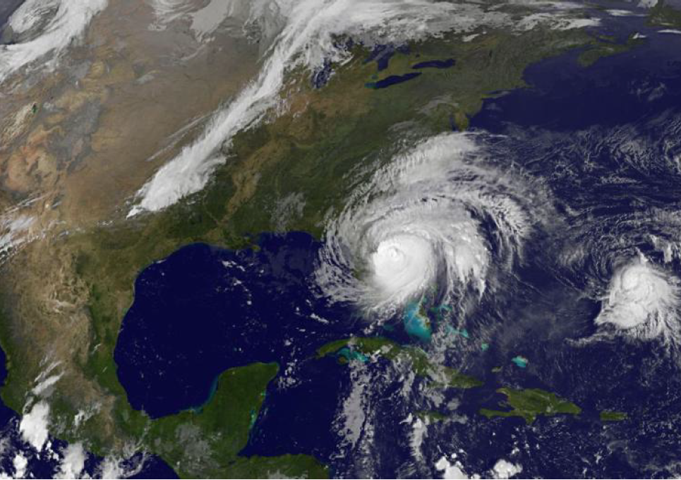 WRF模式案例运行初体验--飓风示例全过程记录_wrf使用实例-CSDN博客