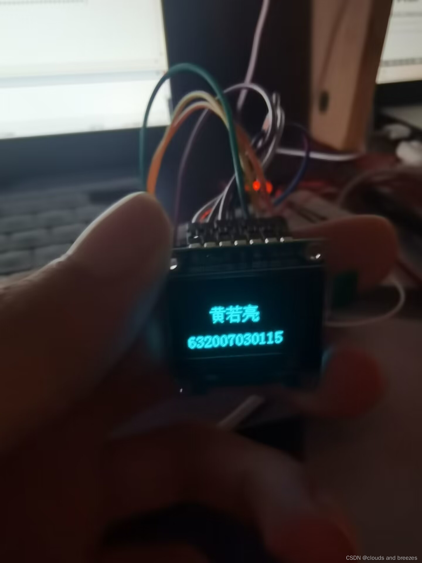 基于STM32的0.96寸OLED显示屏显示数据_0.96寸oled分页显示-CSDN博客