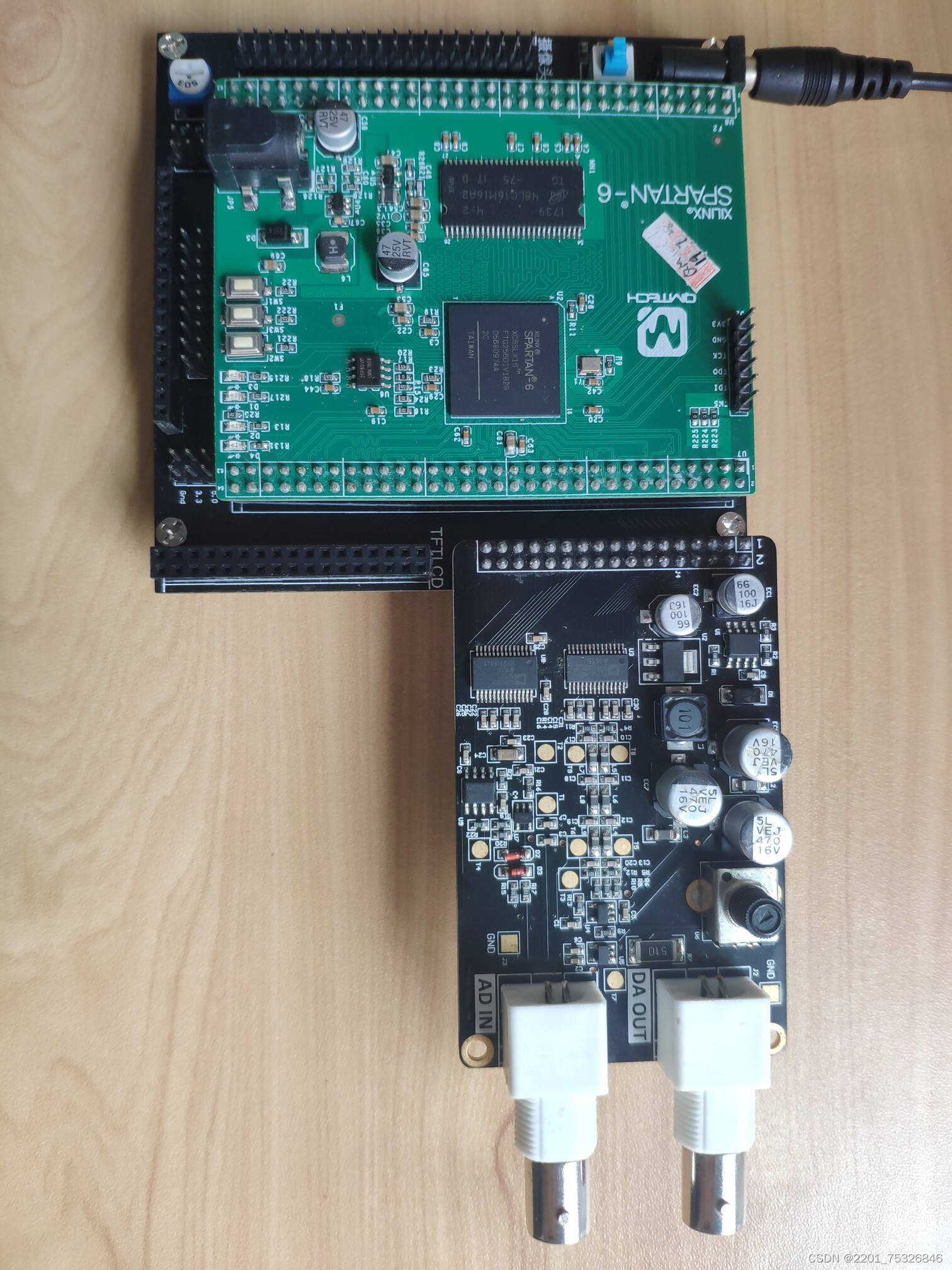FPGA--信号发生器 使用Matlab生成波形数据(正弦波、锯齿波、三角波、方波)作为ROM IP核的输入，按键消抖后控制系统的输出波形-CSDN博客