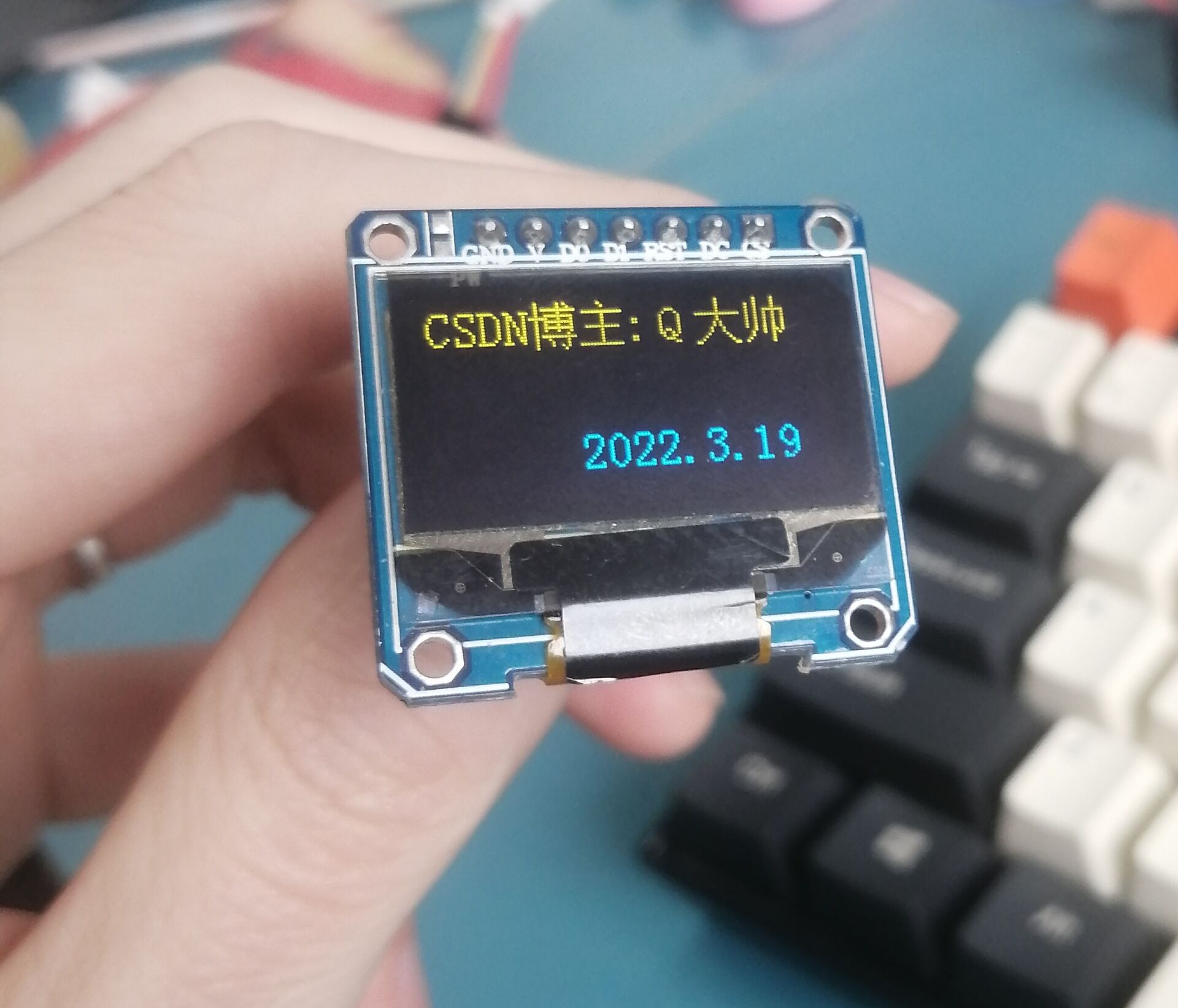 【STM32】HAL库在7针脚0.96寸OLED屏上的移植---硬件SPI（一）_stm32hal库在7针-CSDN博客