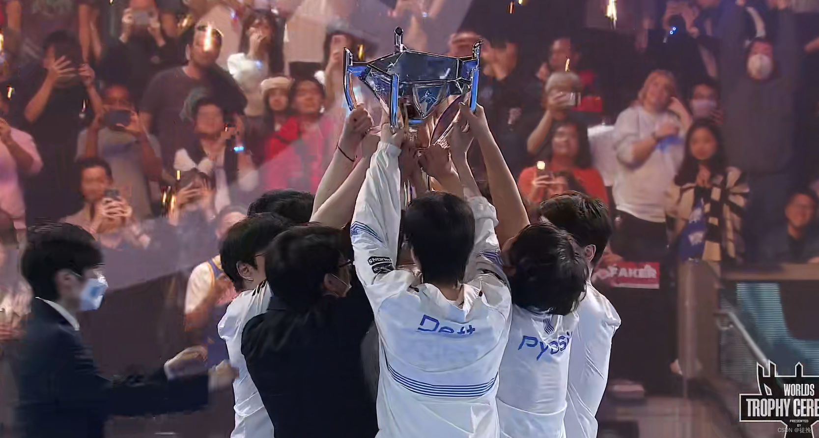 【JavaScript】英雄联盟官网作品介绍，轮播图的实现_lol轮播图大全-CSDN博客