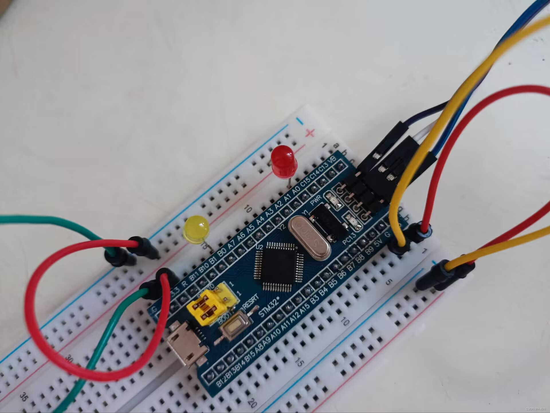 STM32点亮流水灯（GPIO）_stm32 led灯 拉不同的gpio口-CSDN博客