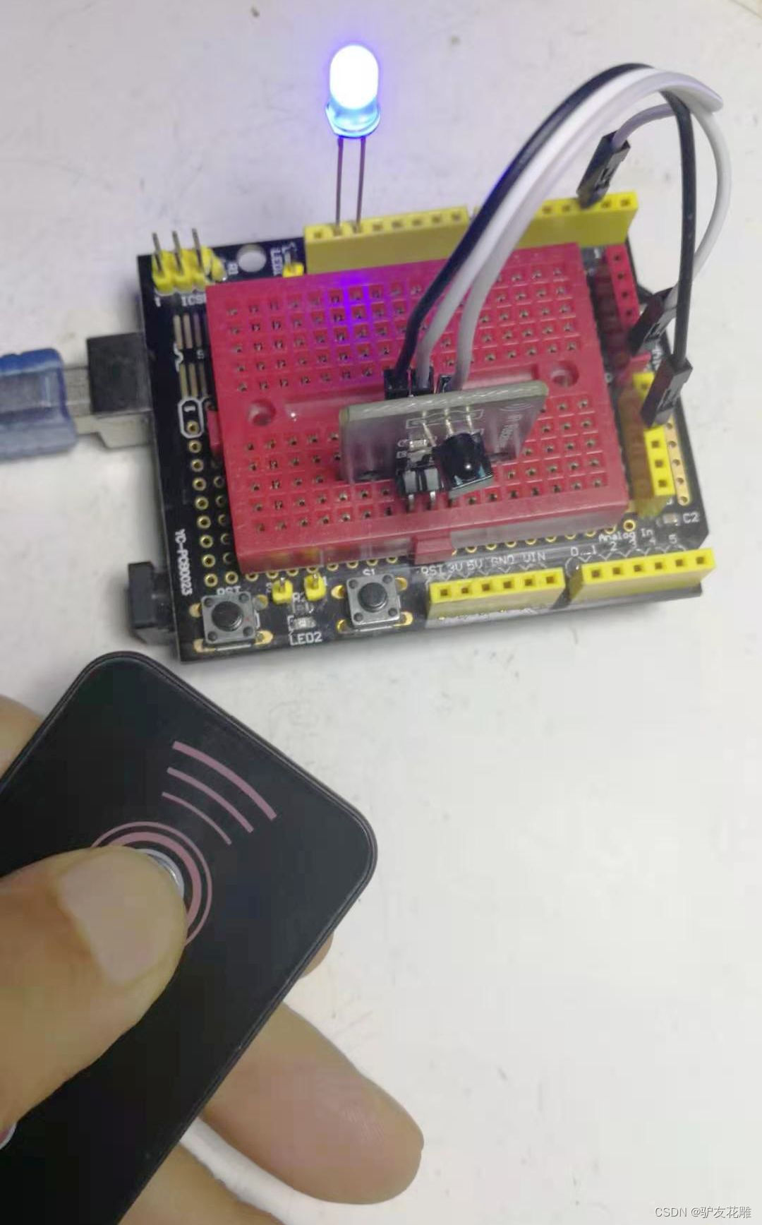 【雕爷学编程】arduino动手做(71) 红外遥控器及接收模块之控制uno板载led(d13)灯亮灭(点动任意键)利用红外遥控控制双色led的灯光变化基于arduino连接图 Csdn博客