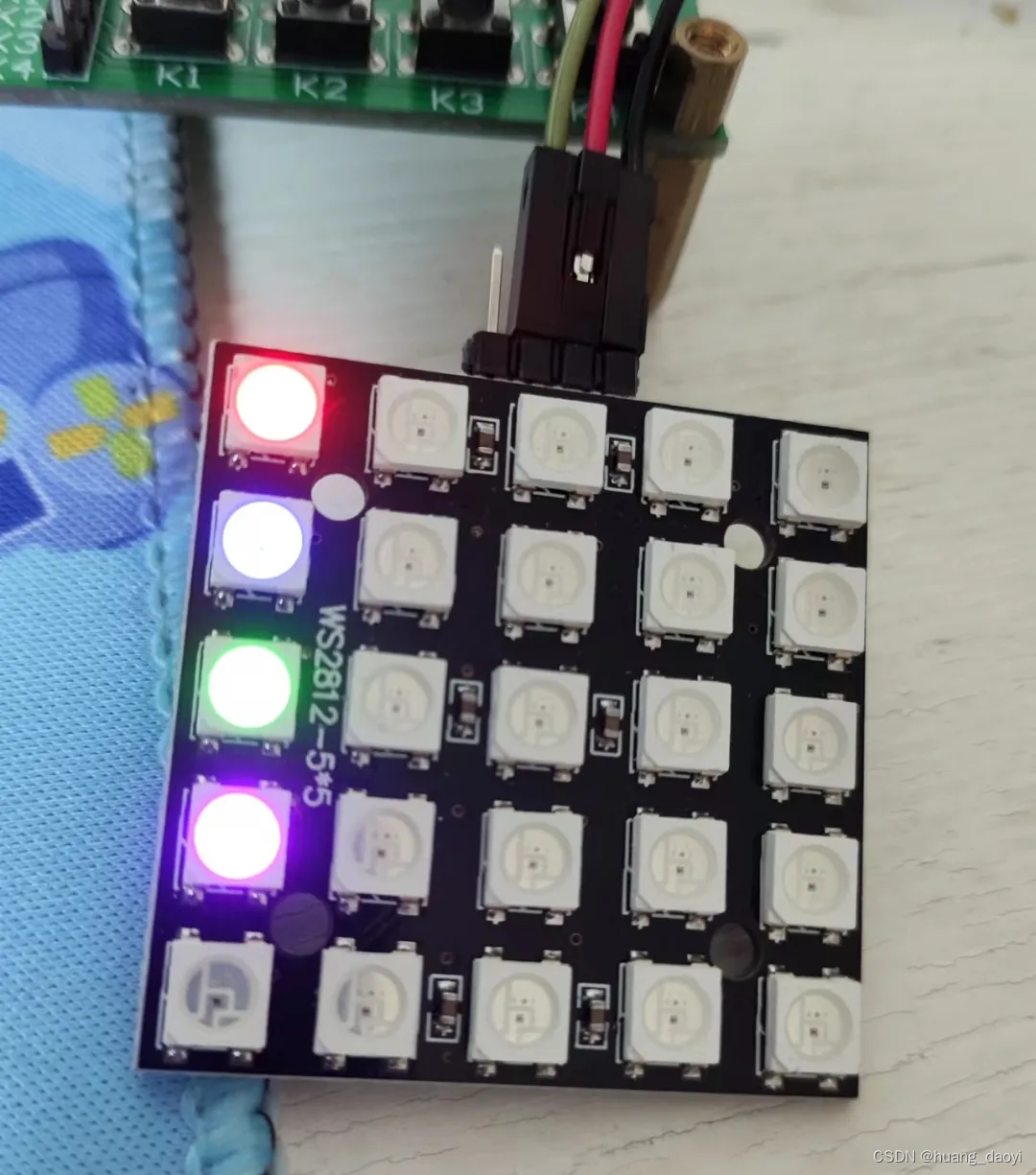 51单片机驱动ws2812b彩灯模块_ws2812b驱动方法-CSDN博客