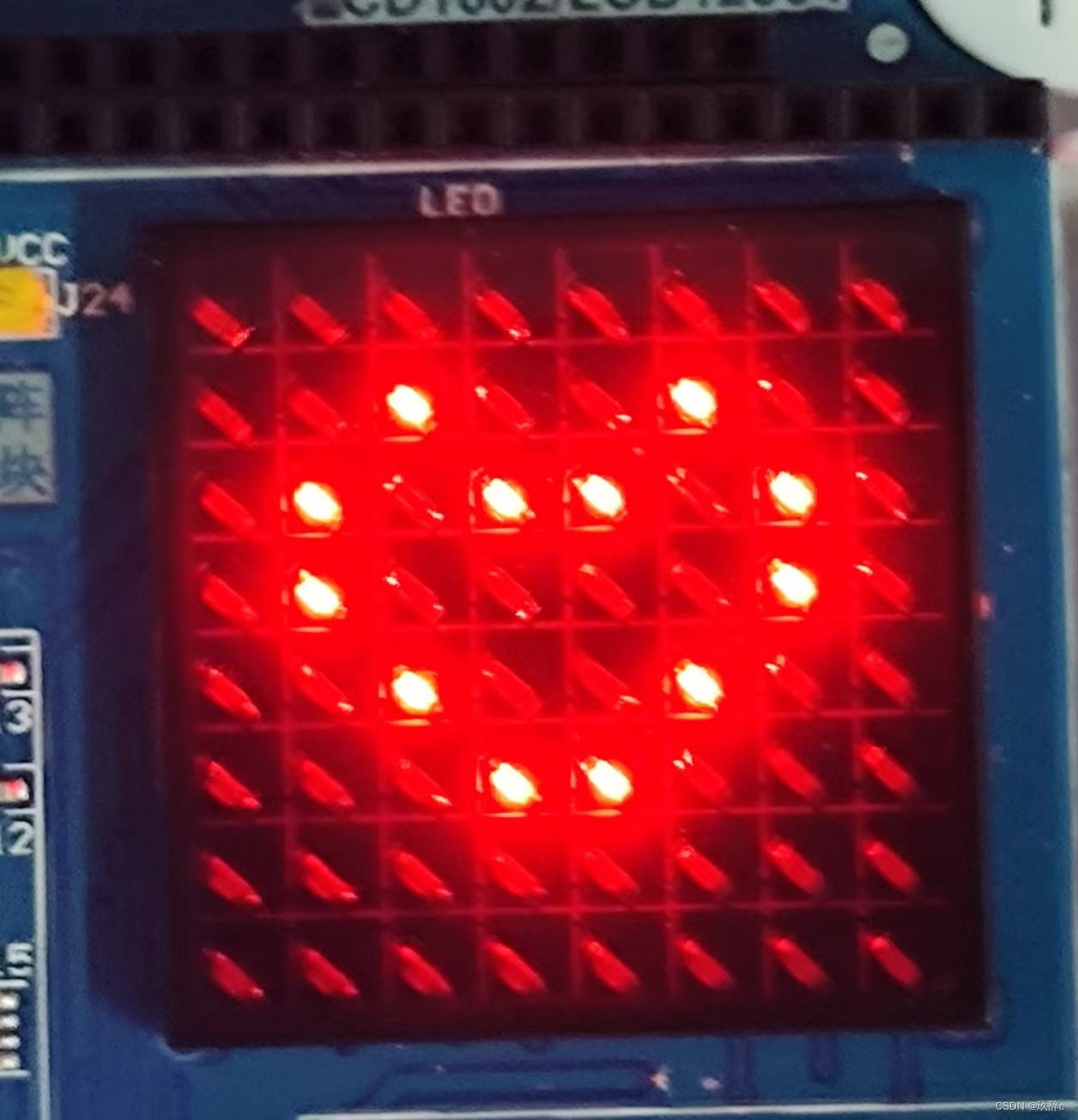 学习C51单片机——LED点阵屏显示爱心（学习笔记Keil5）_单片机显示love-CSDN博客