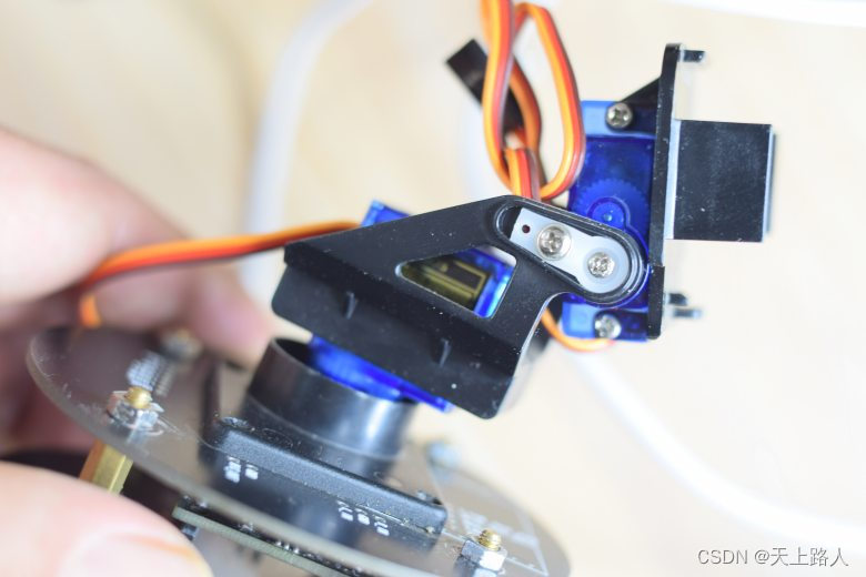 自动寻声的伺服马达 利用声源定位模组制作的声控舵机附arduino开发板程序噪音测试器接舵机arduino Csdn博客