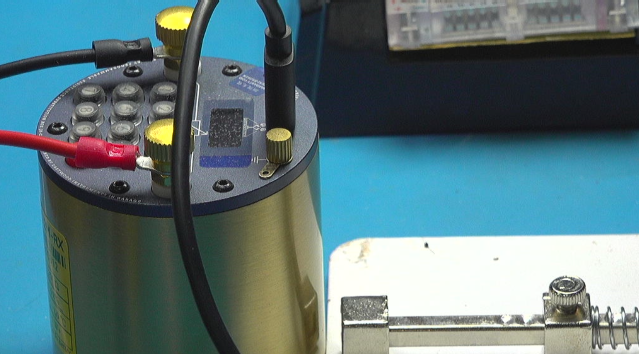 利用QR10可编程电阻箱测量 MAX202 输出电压特性_电阻箱qr10-CSDN博客