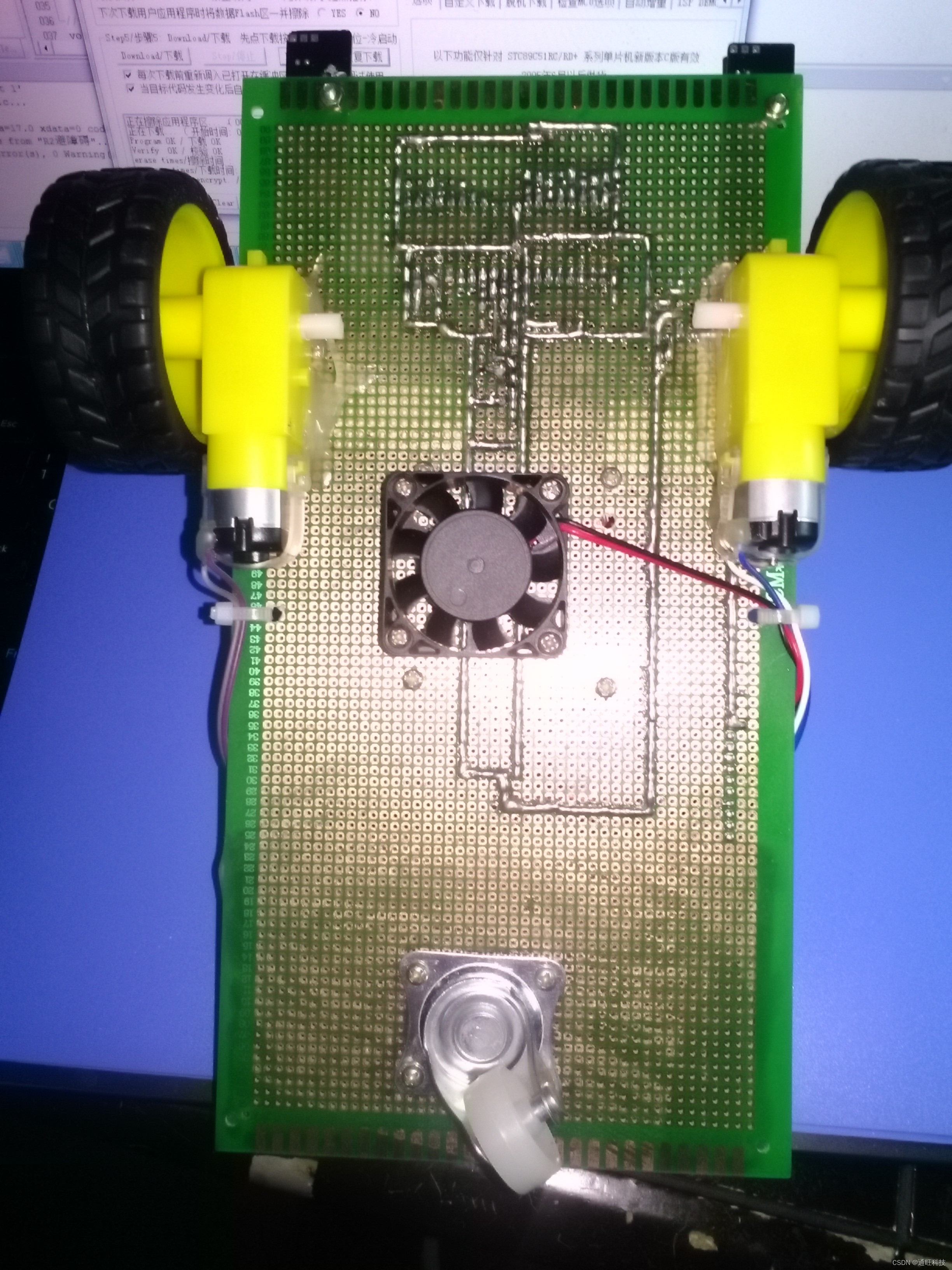 14-125、基于51单片机智能避障吸尘智能扫地车设计-CSDN-CSDN博客