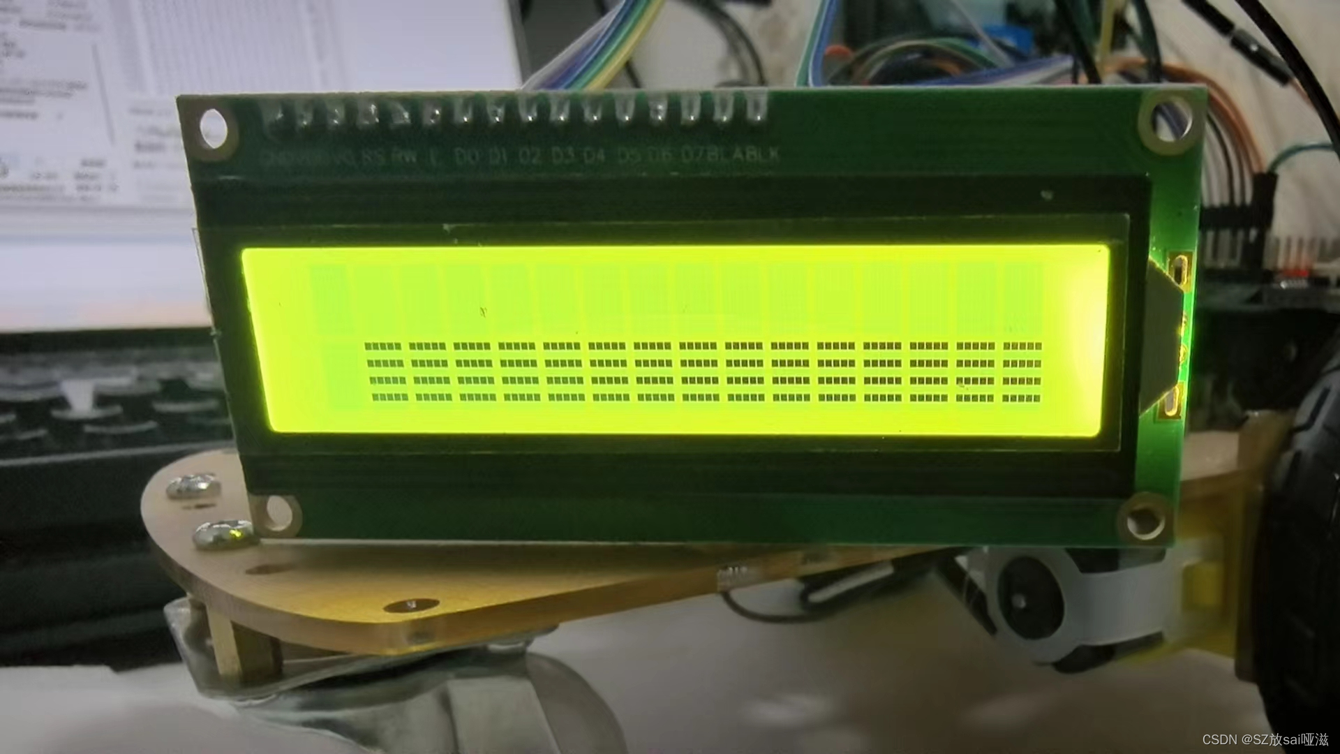 C语言-单片机-C51:控制LCD1602时，字符被刷新变成四条横线_lcd1602一个位置显示四条横线-CSDN博客