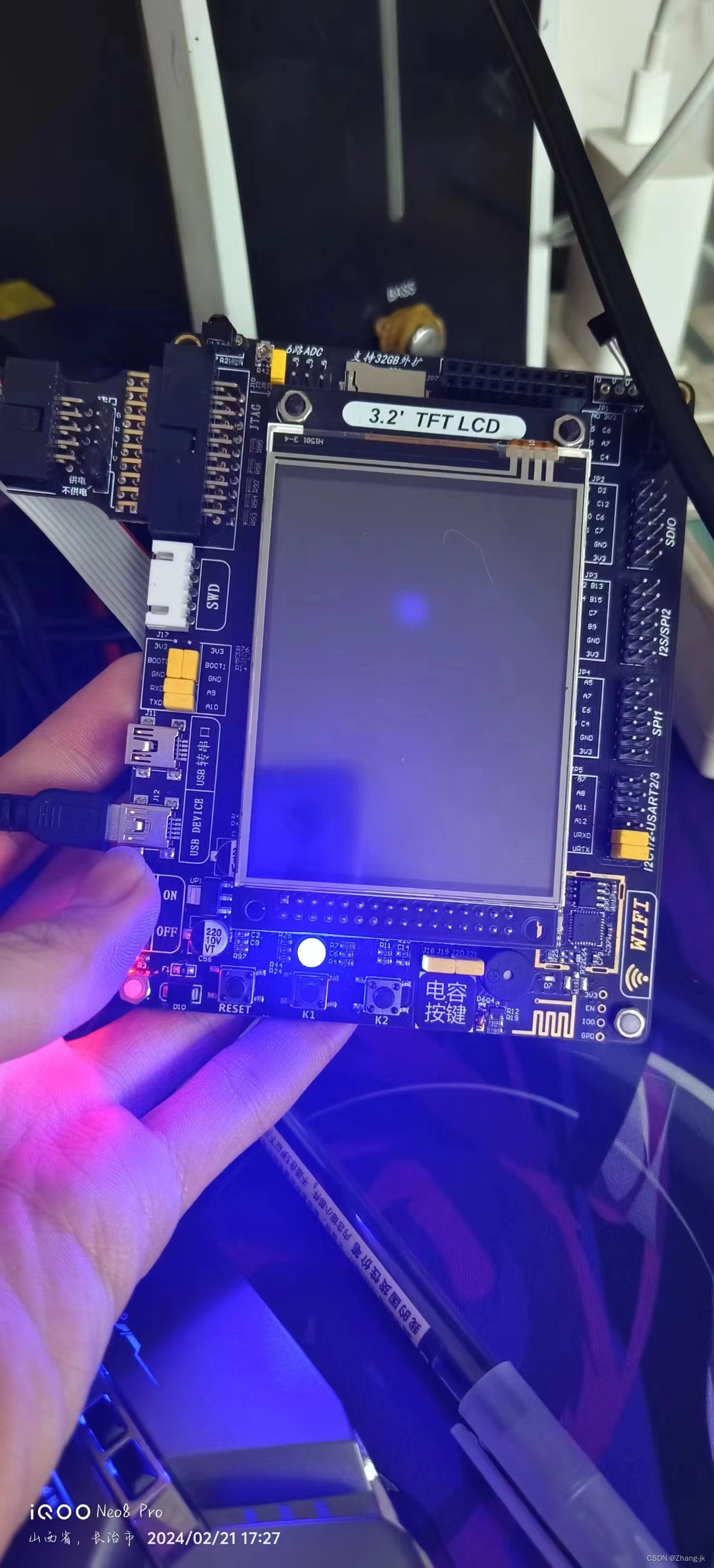 STM32第三节：编写第一个程序使得LED灯亮起（附实物图）_stm32第一个程序-CSDN博客