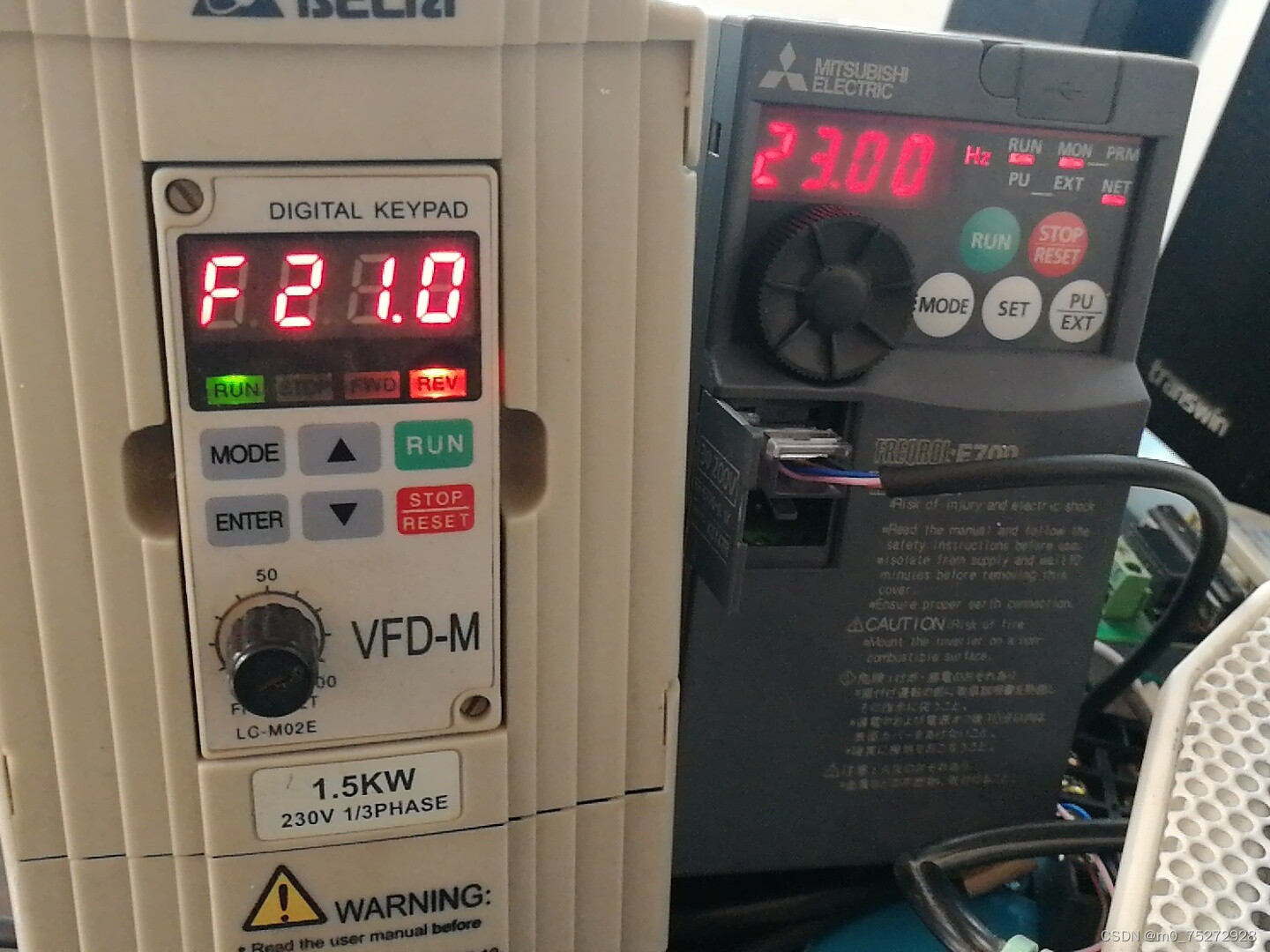 信捷触摸屏与两台变频器的通讯样例支持TH.TG.TE系列，一台使用三菱E700变频器，一台使用台达vfd-M变频器