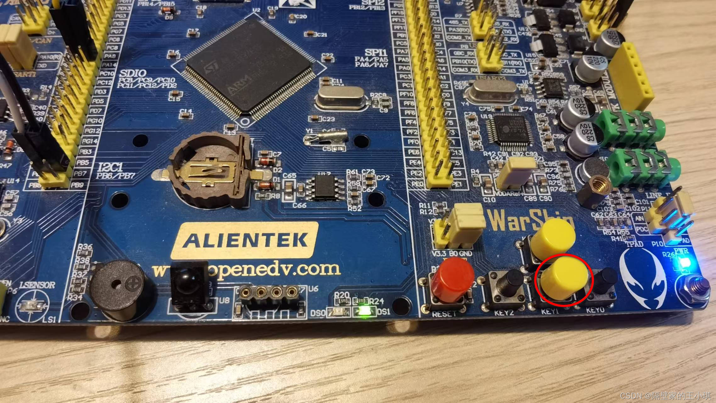 Stm32f103zet6【标准库函数开发】 03 外部中断,按键控制ledstm32f103zet6与led0、按键key0连接如下图所示要求使用外部中断实现按下key0