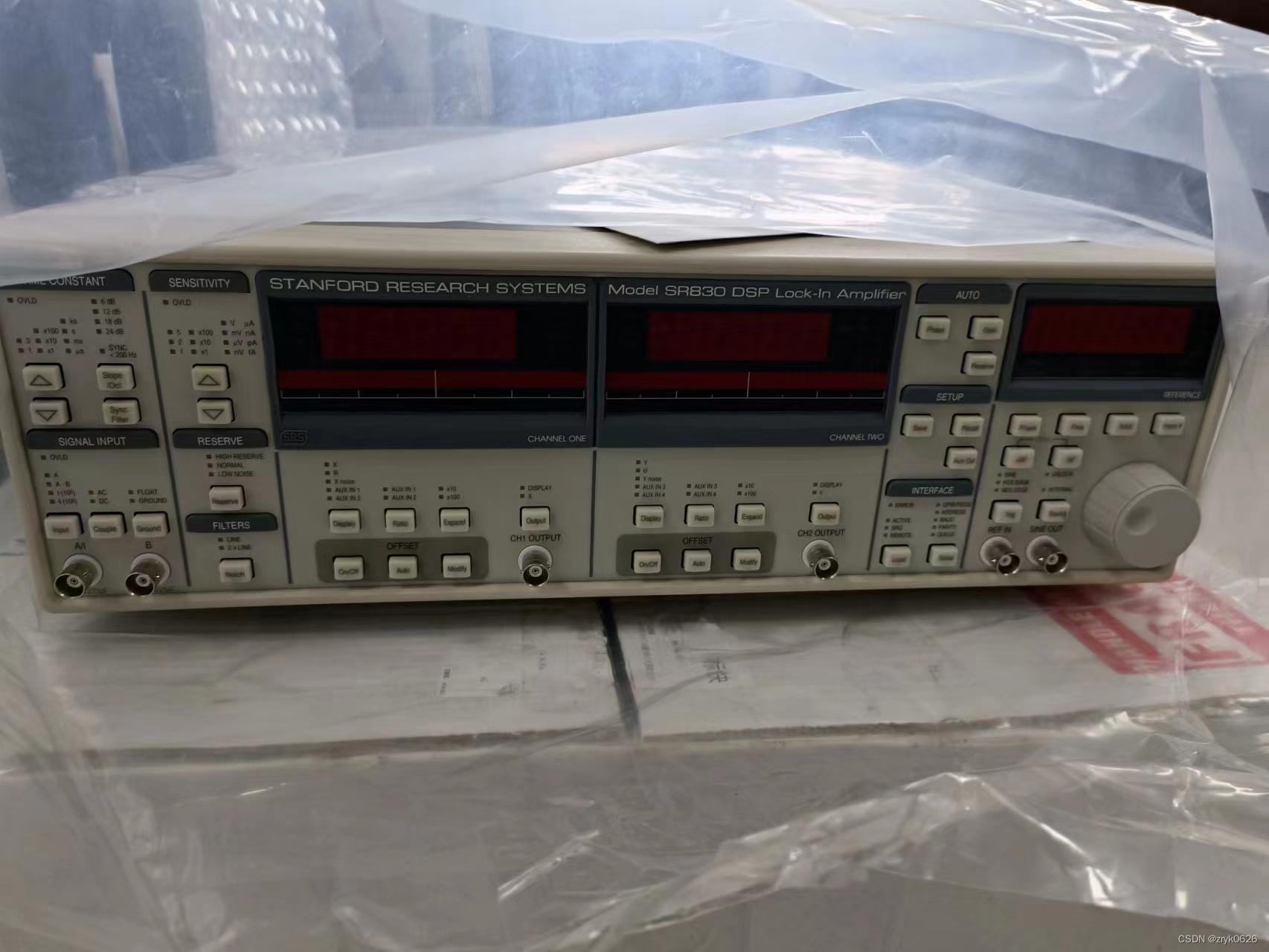 斯坦福STANFORD SR830数字双相型锁相放大器_sr810,sr830哪个好-CSDN博客