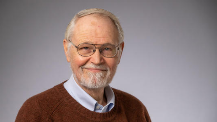 c语言编译器 控制unix 故事,互联网发展史人物篇：布莱恩·克尼汉(Brian Kernighan)——Unix和C语言背后的巨人 ...