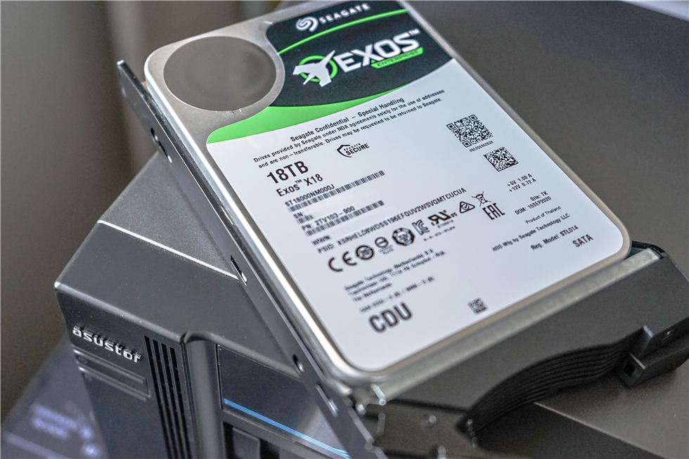 5 速度测试_有容乃大，18T企业级机械硬盘旗舰—希捷银河Exos X18测试-CSDN博客