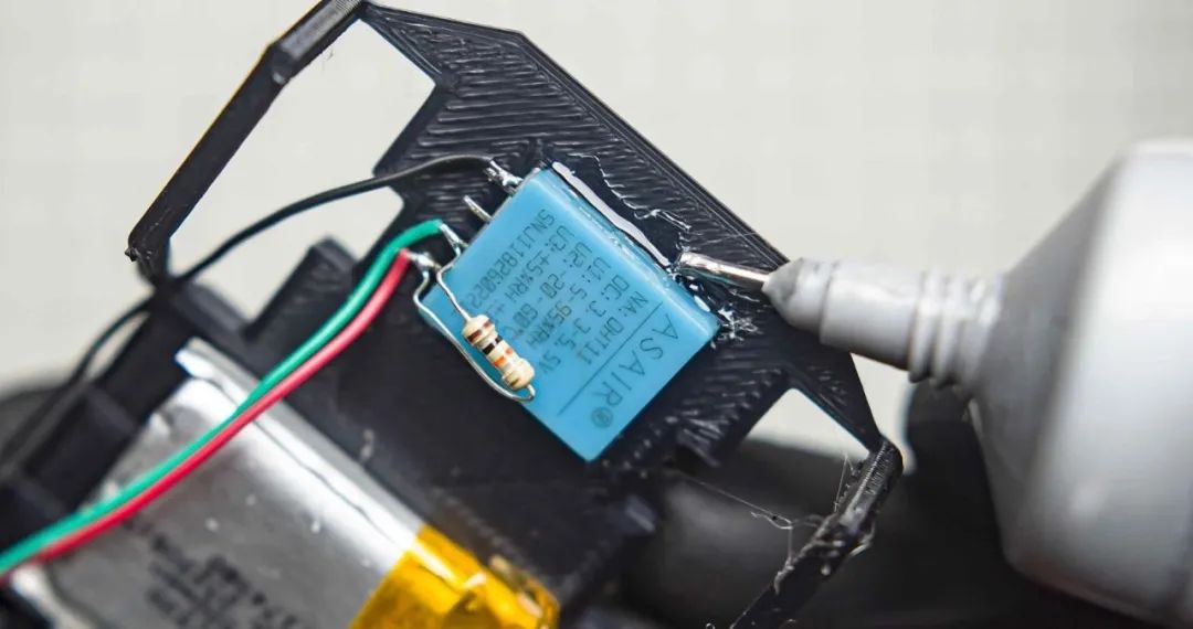 创客项目秀|基于XIAO ESP32C3 的 Cyber Clock_seeed xiao esp32c3电路图详解-CSDN博客